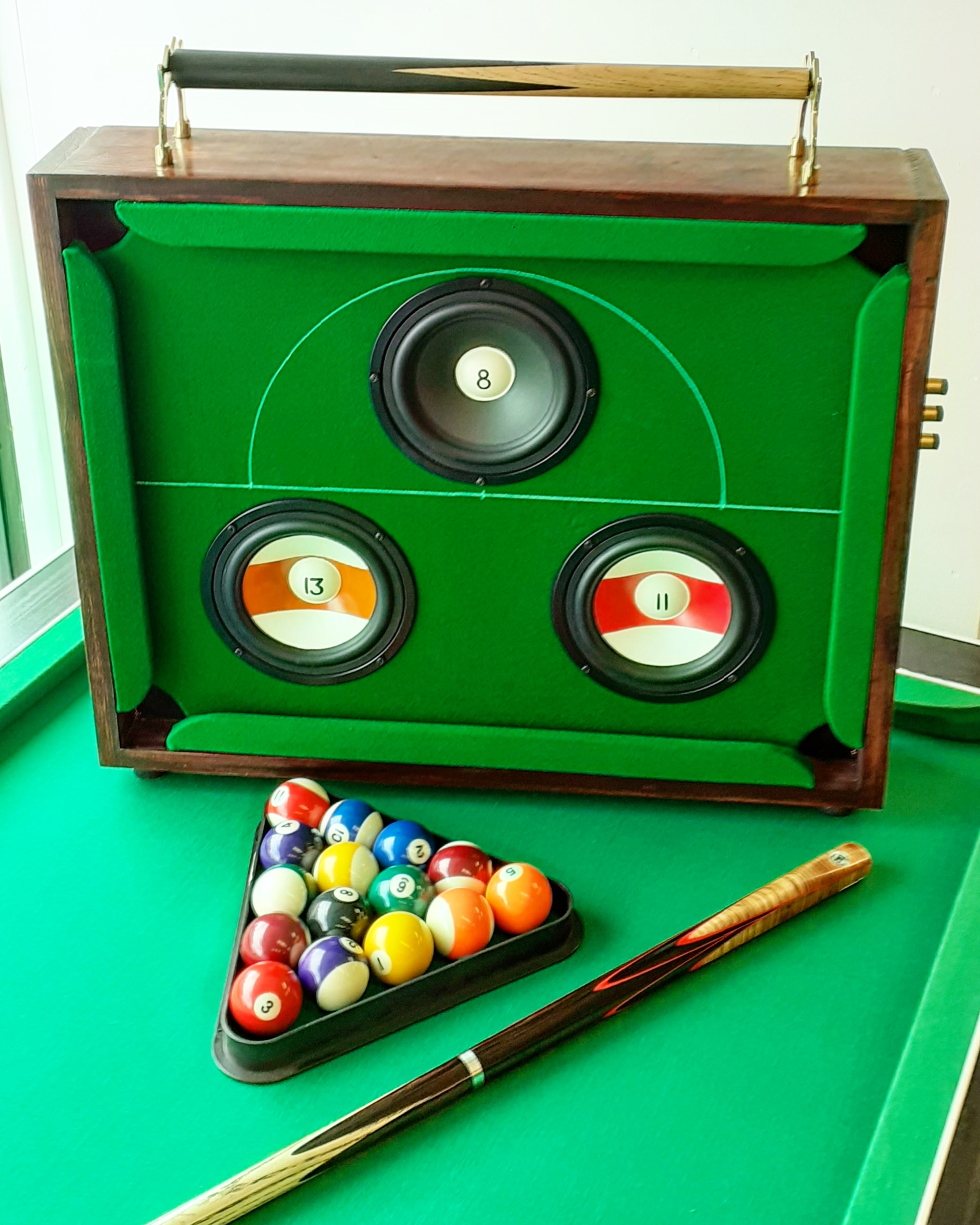 Cue the music | Scrolller