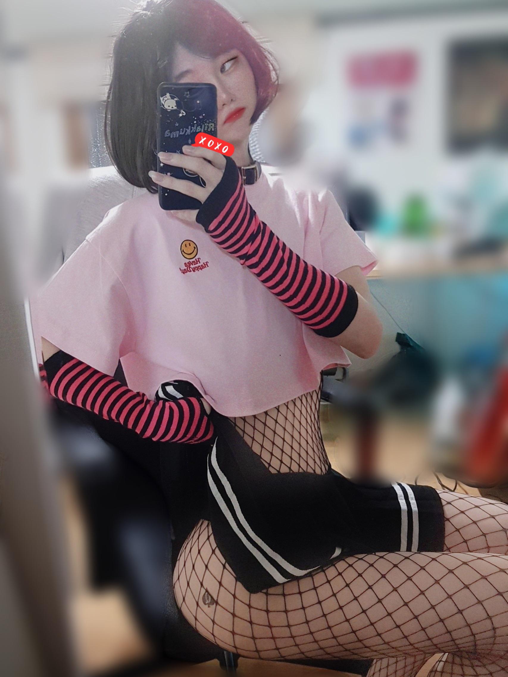 cum here 💦 | Scrolller