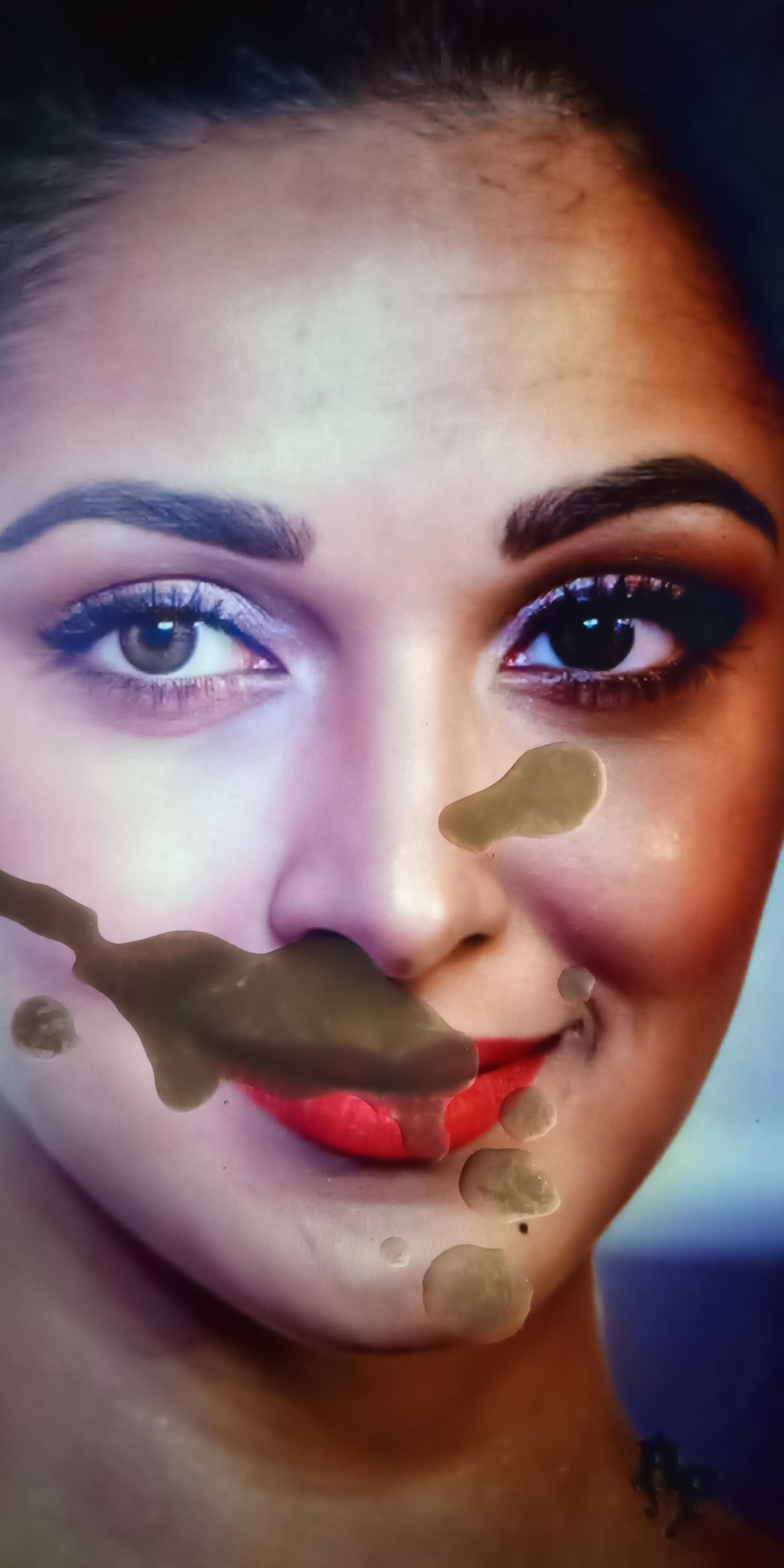 Cumming on Kiara Advani's face | Scrolller