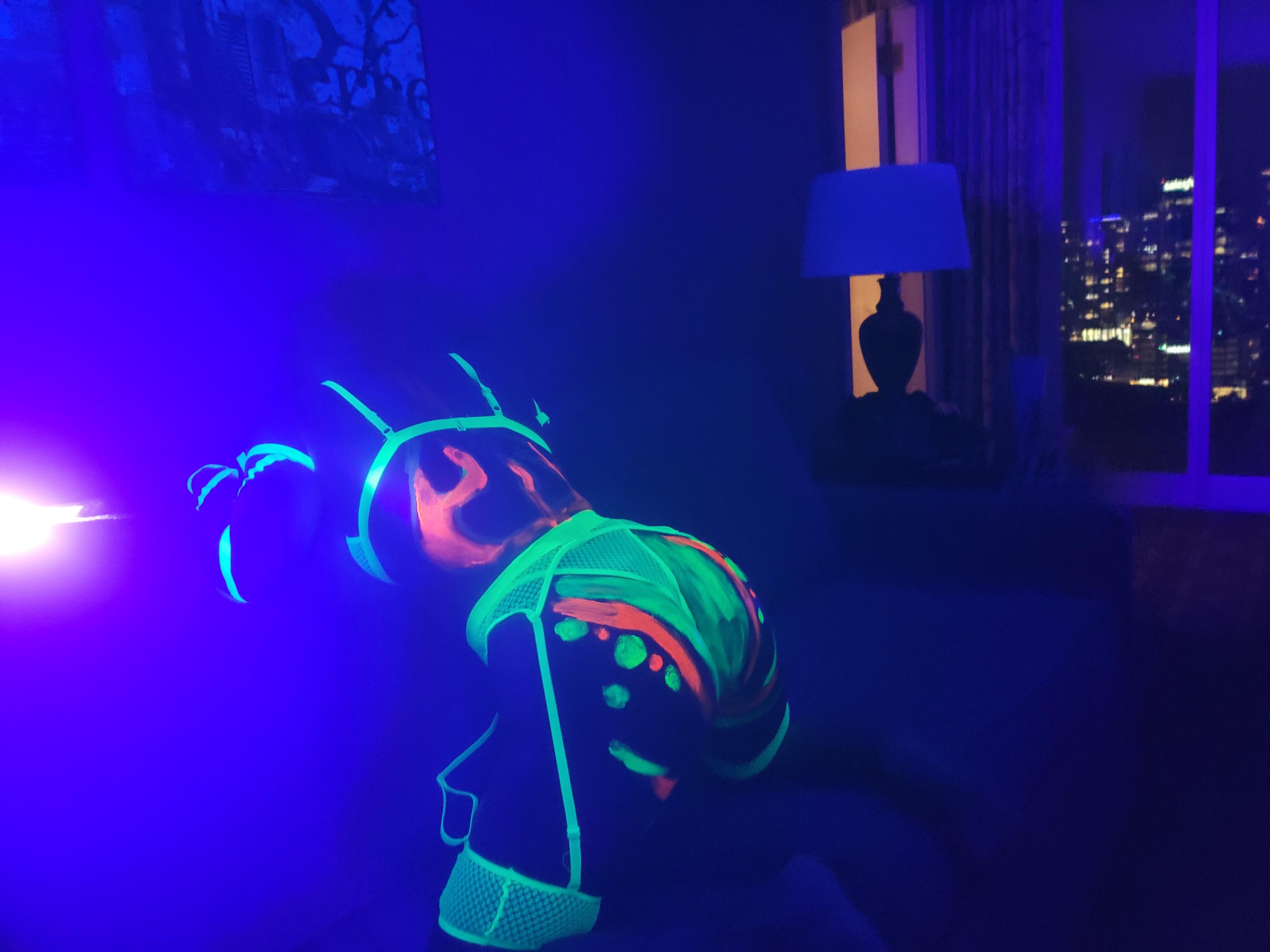 Currently | Scrolller