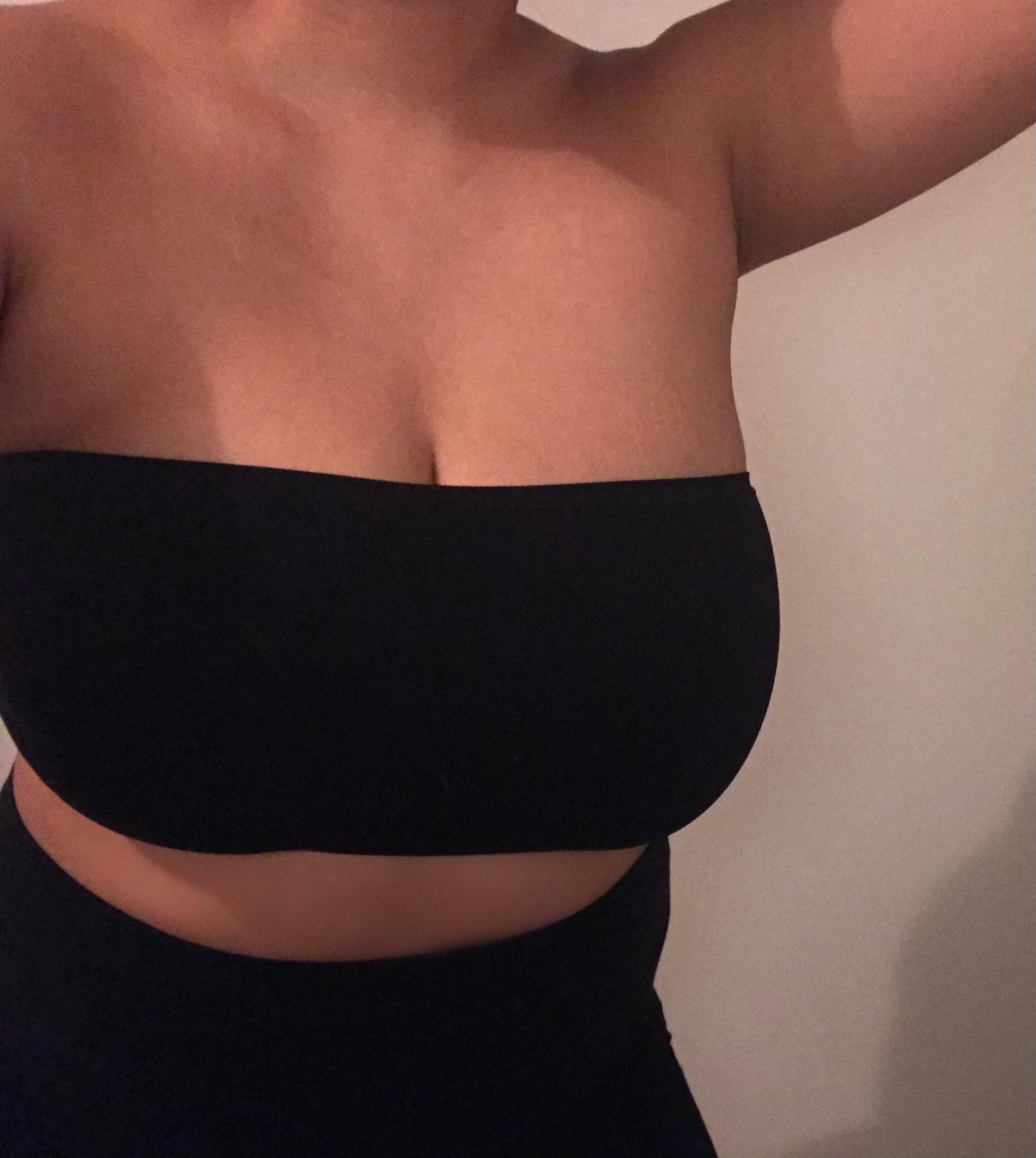 Curves all over 😎 | Scrolller