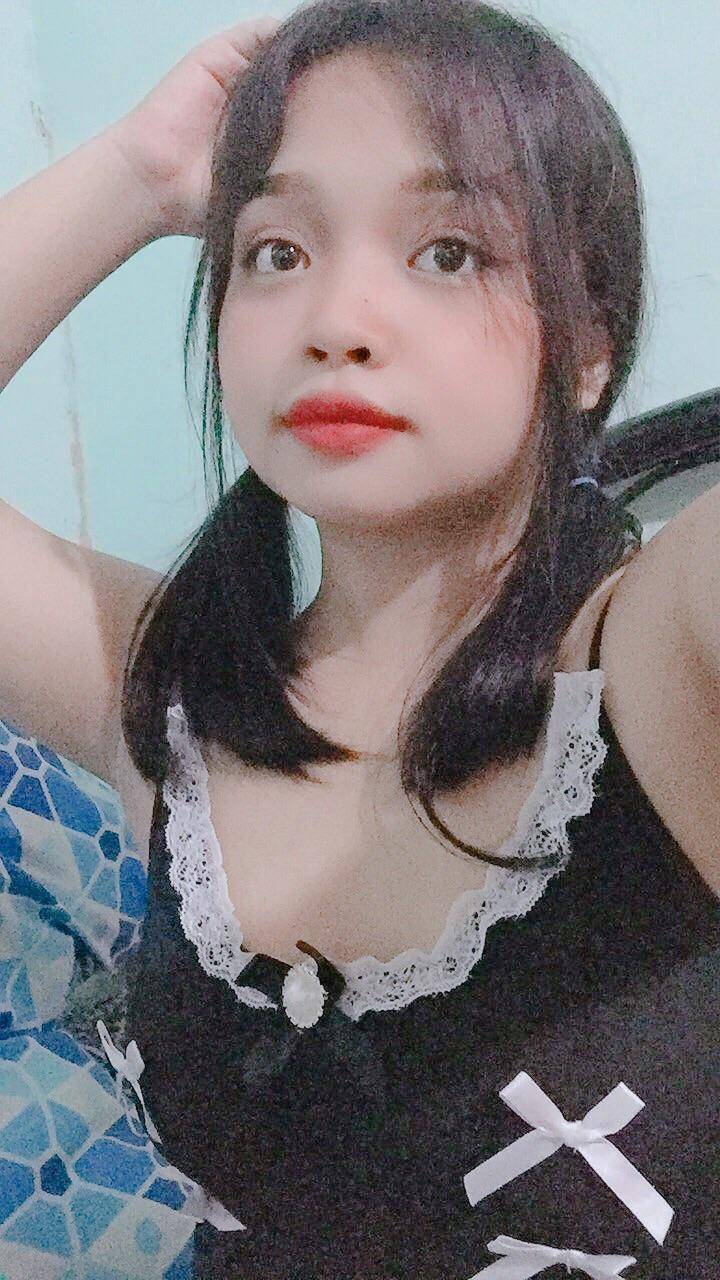 am i pretty enough? 🥺 | Scrolller