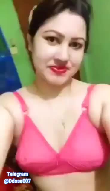🔥🥰 Cute Karachi Wife likes to Record some Hot Video's 🤳 for her Long Distance Affair " Total 2 ...