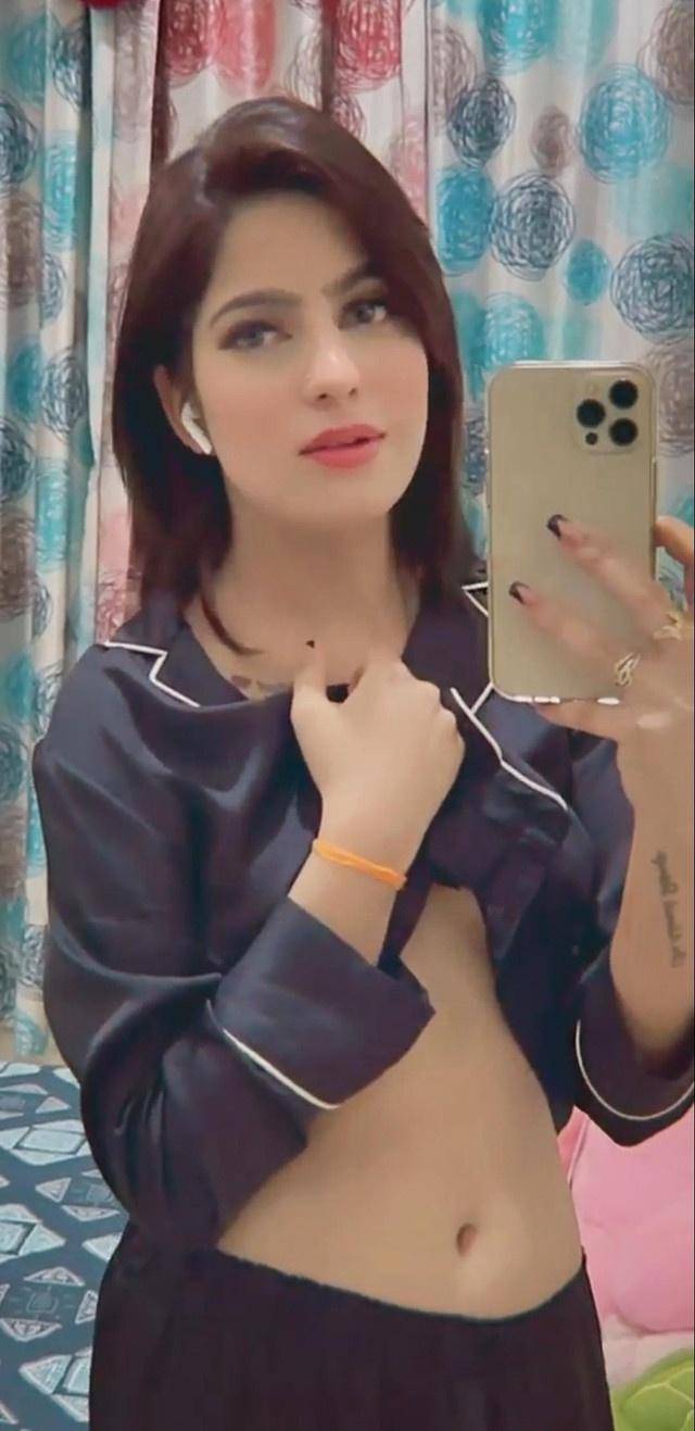 CUTE PAKI BABE TEASING BF🔥🔥🔥 video download links(link in comment) | Scrolller