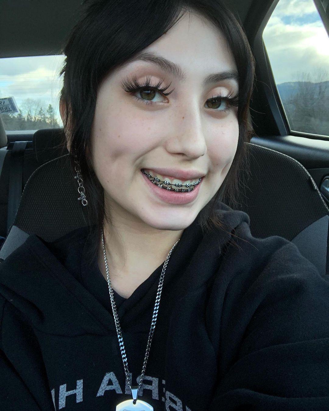 Cute smile with braces n dimples…ready for cum 💦 | Scrolller
