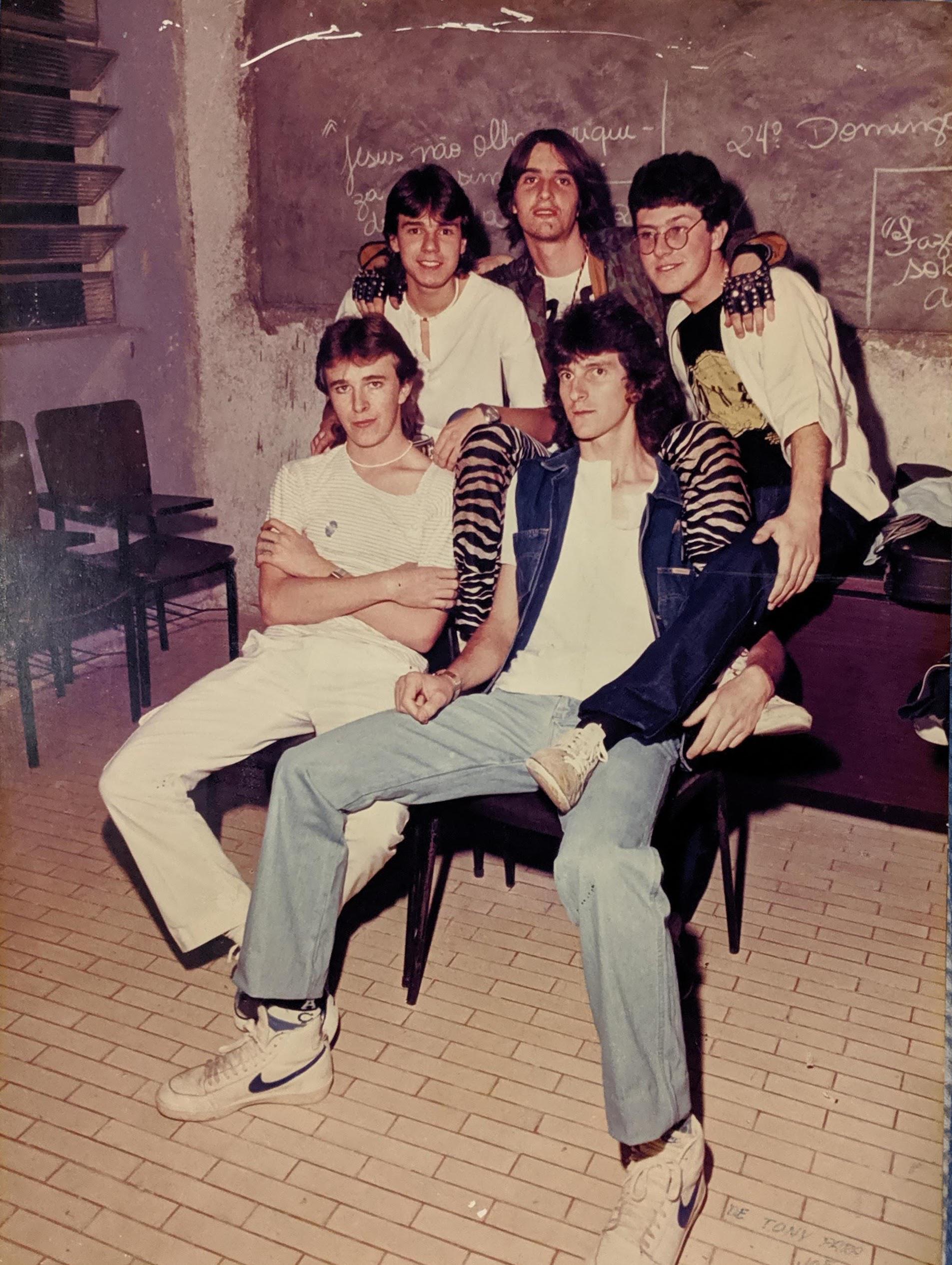 dad was in a band, early 80s | Scrolller