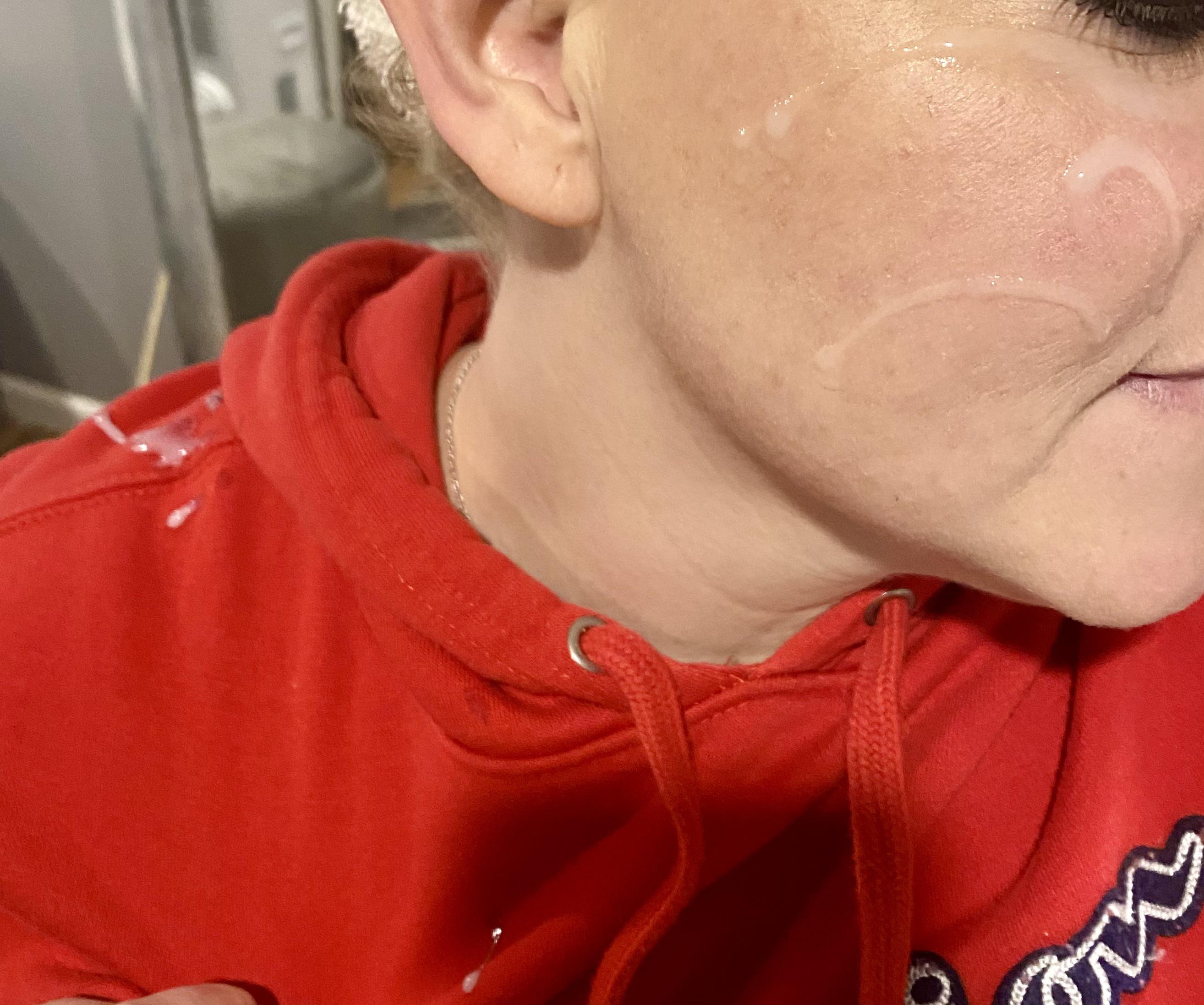 Daddy missed my mouth😕 | Scrolller