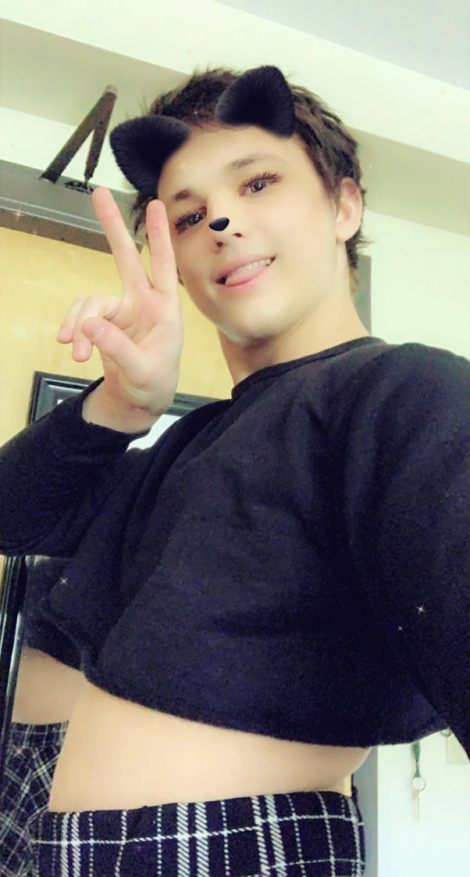 Do I look cute? | Scrolller