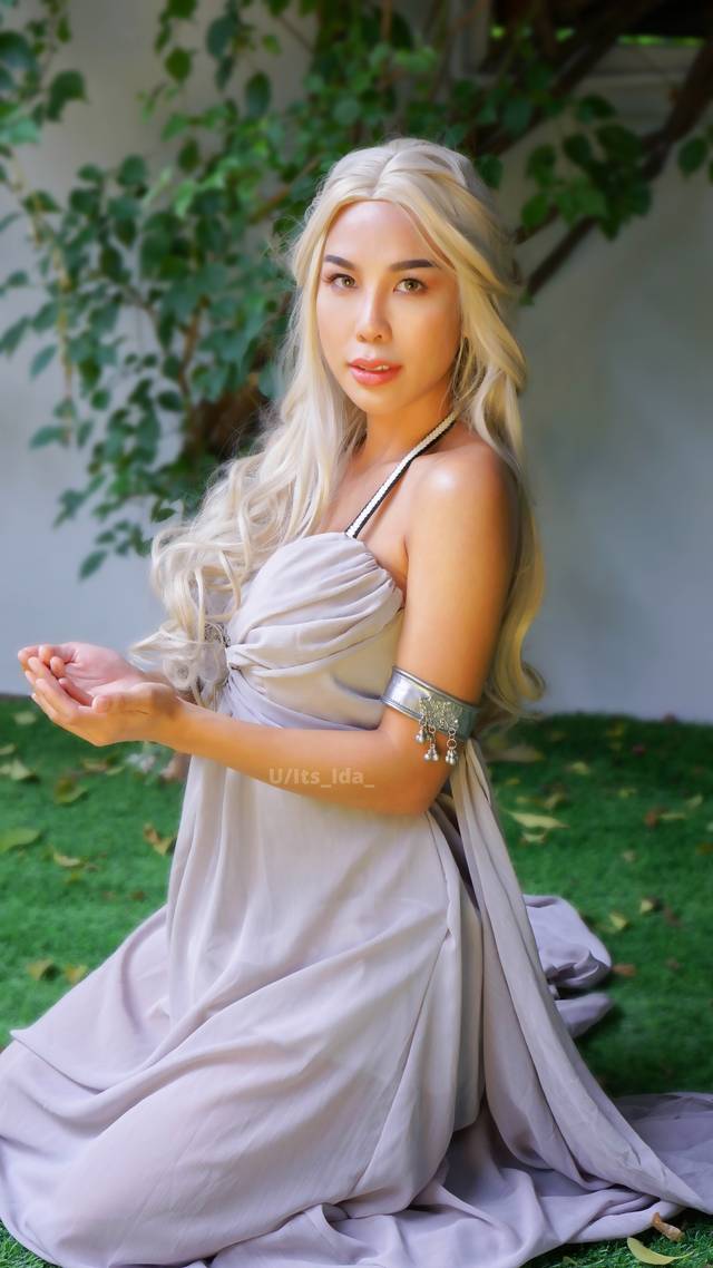 Daenerys Targaryen by Its_Ida_ | Scrolller