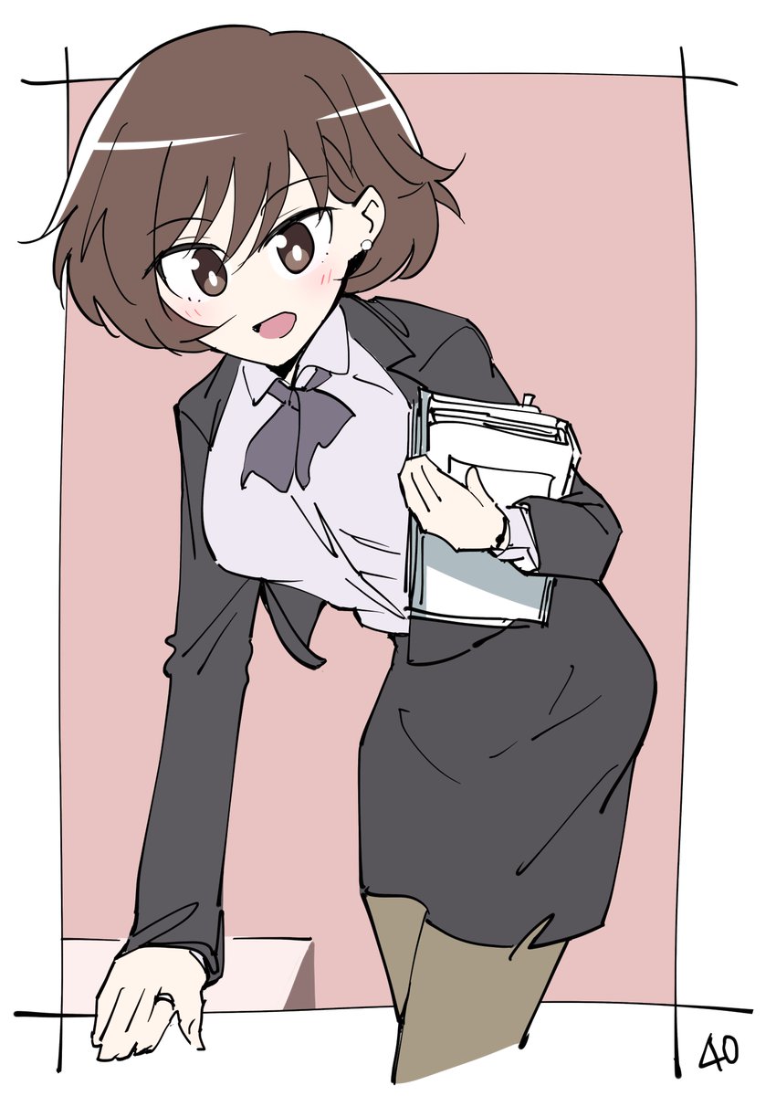 Daily Dose of Fluff 843: Fluffy Office Lady | Scrolller