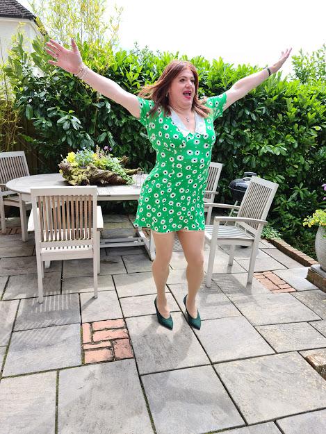 Daisy, Daisy! | Scrolller