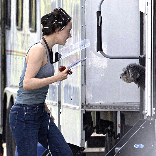 Daisy On Set Again Scrolller