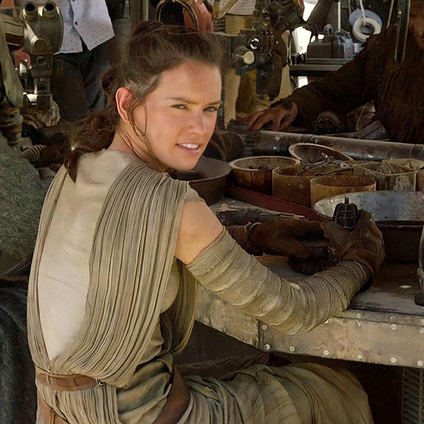 Daisy on set | Scrolller