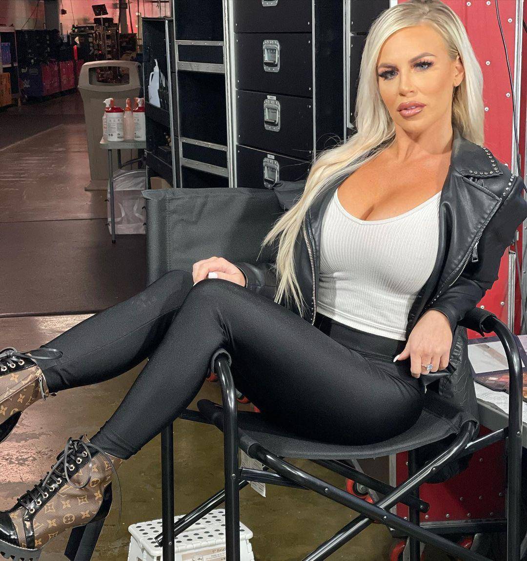Dana Brooke | Scrolller