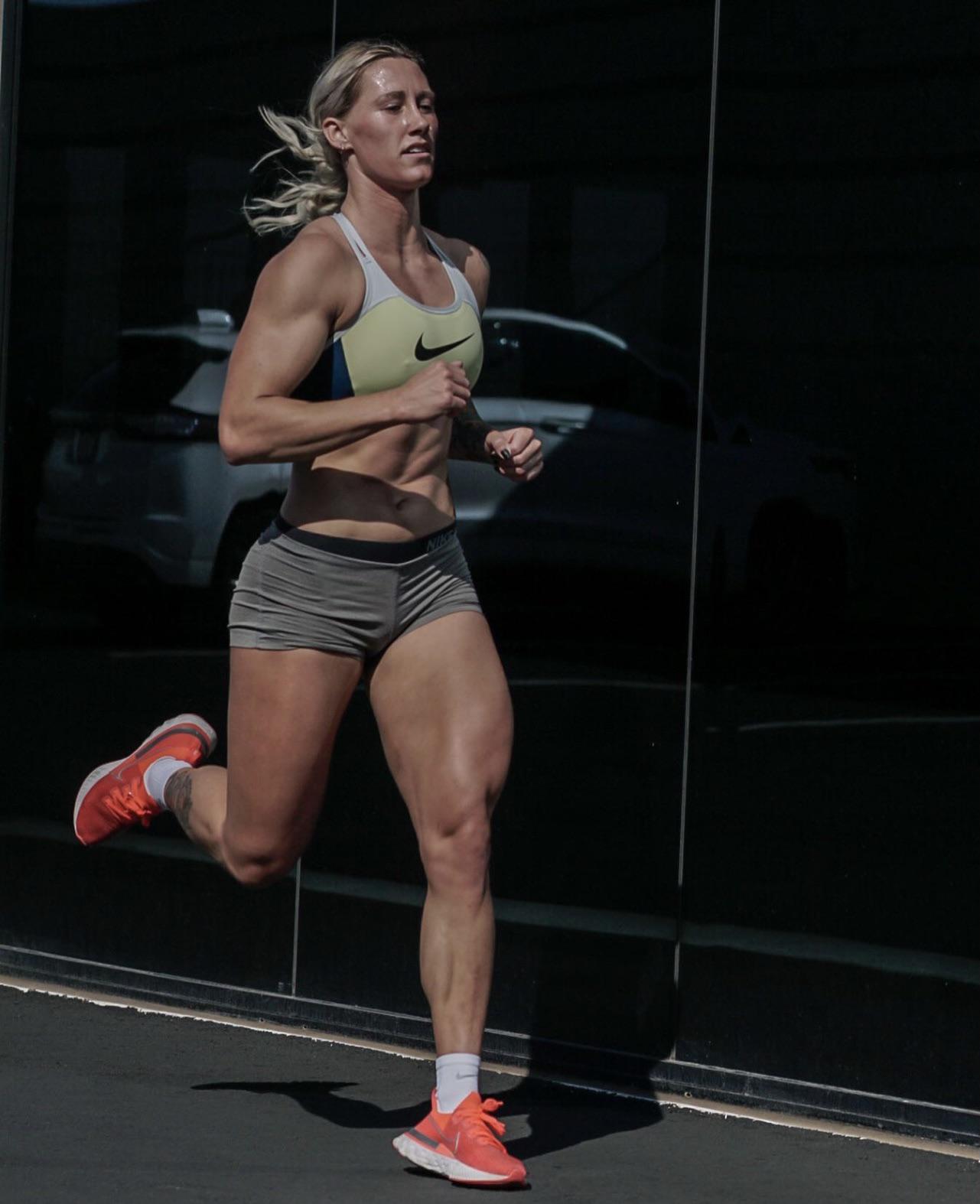 Danielle Brandon | Scrolller