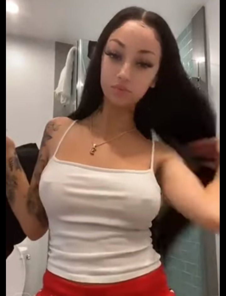 Jamie Pressly | Scrolller