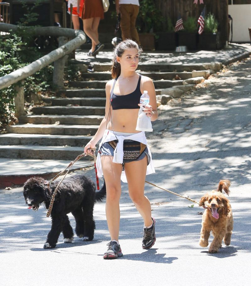 Danielle Campbell | Scrolller