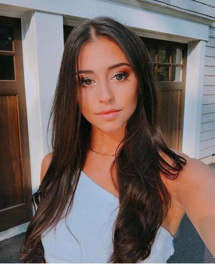 dark eyes | Scrolller