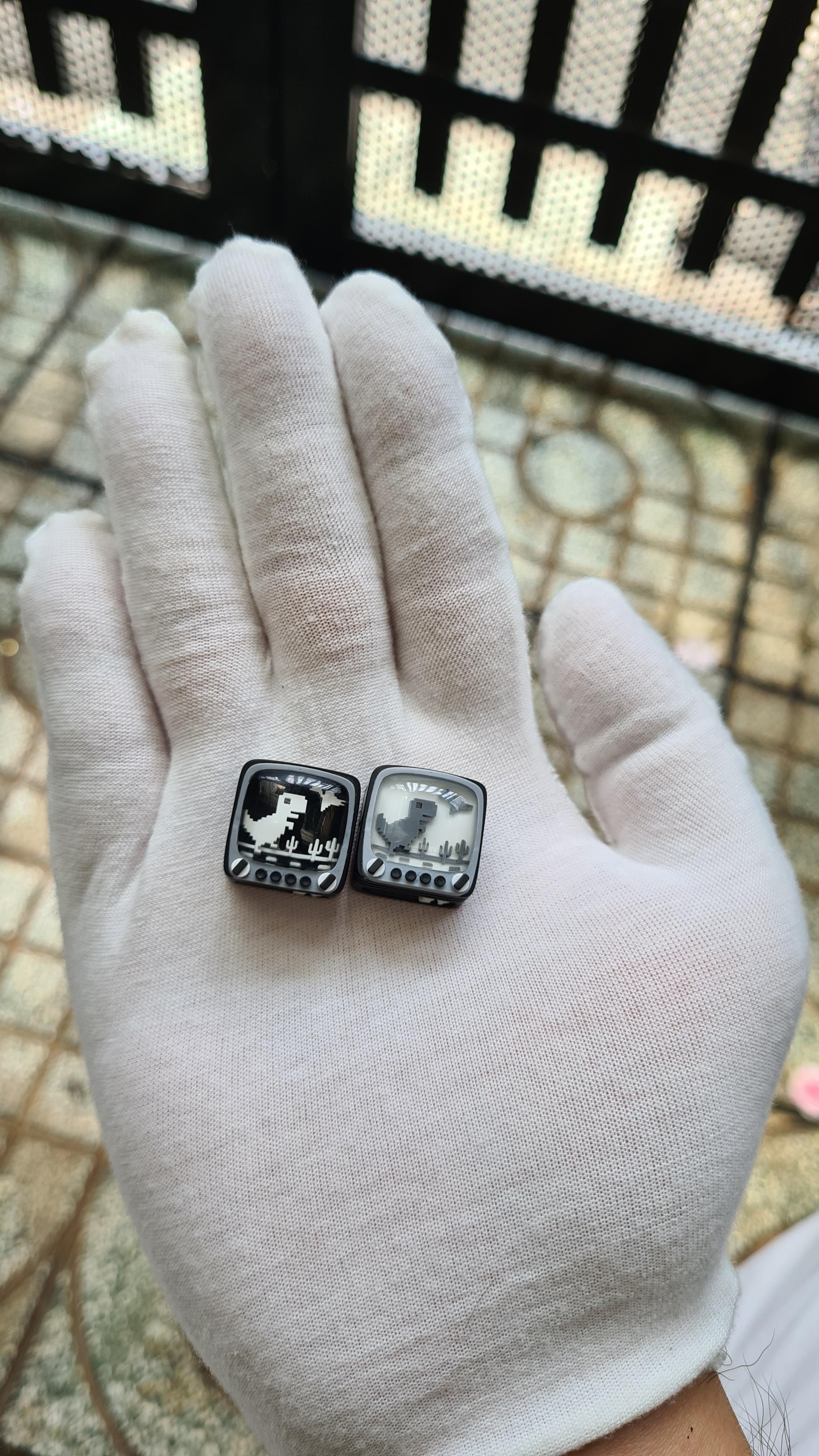 Dark Mode or Light Mode ? | Scrolller