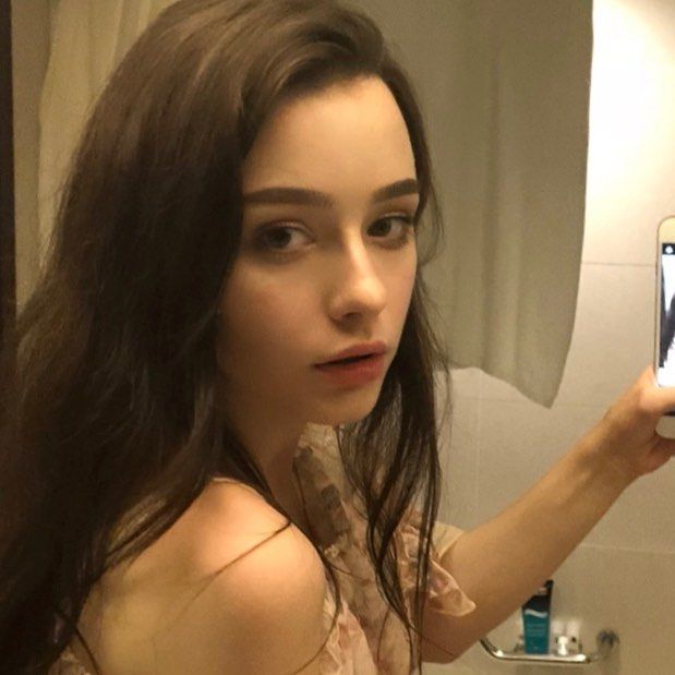 Dasha Taran is gorgeous | Scrolller