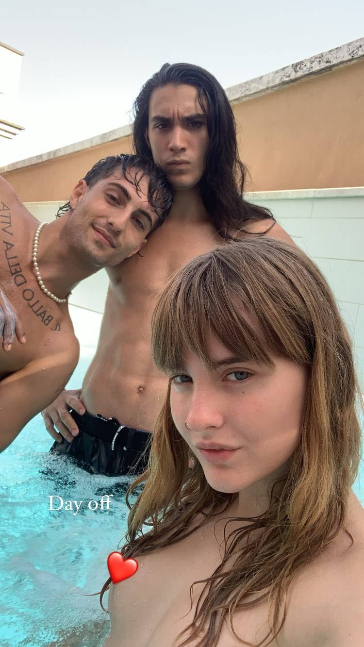 Day off with the boys | Scrolller