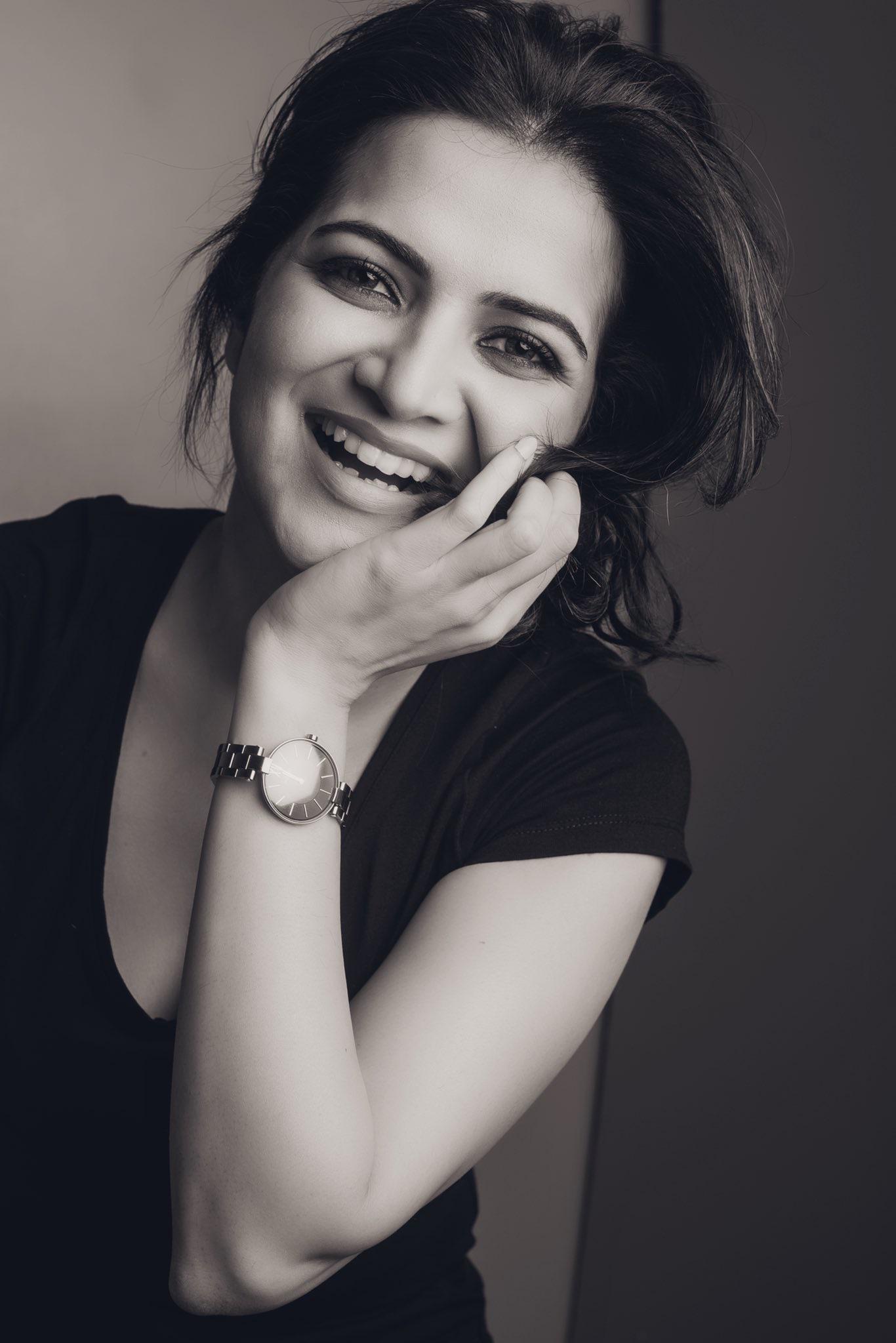 DD aka Divya Darshini | Scrolller