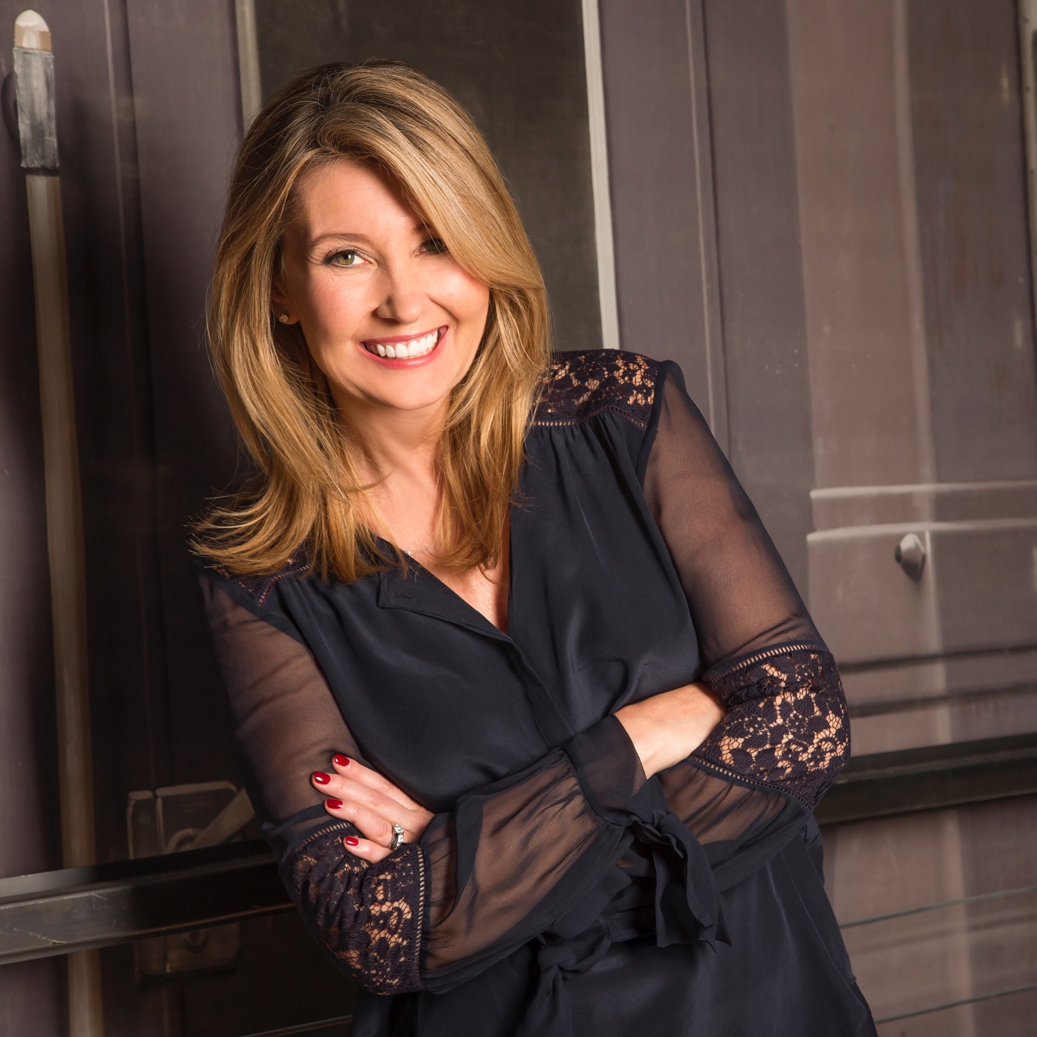 Deborah Snyder | Scrolller