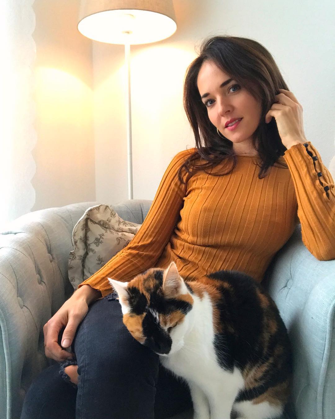 Delicate | Scrolller