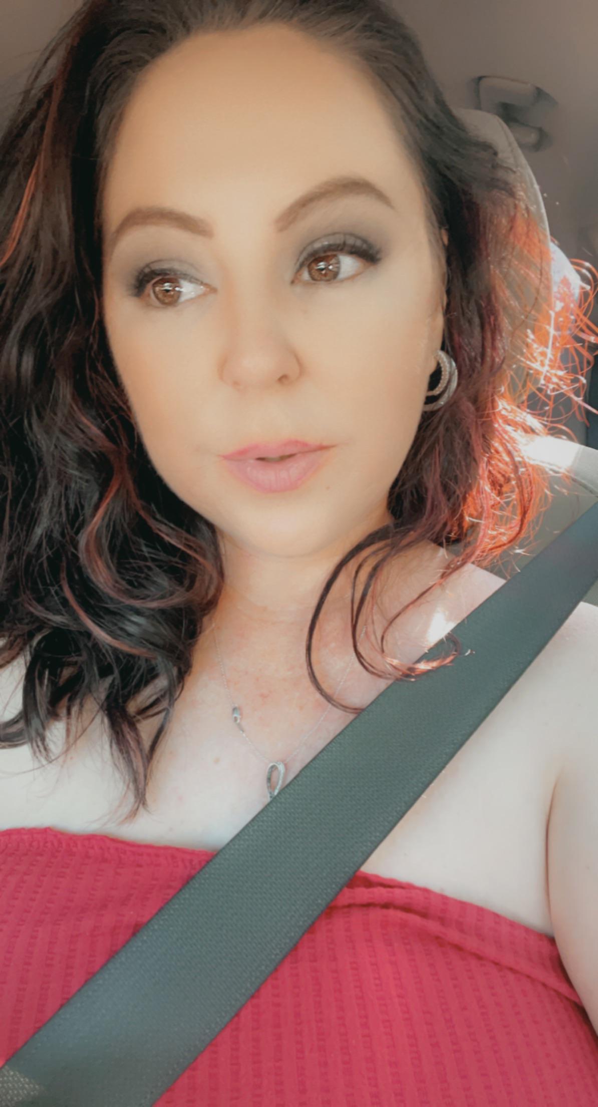 Dem Brown eyes! | Scrolller