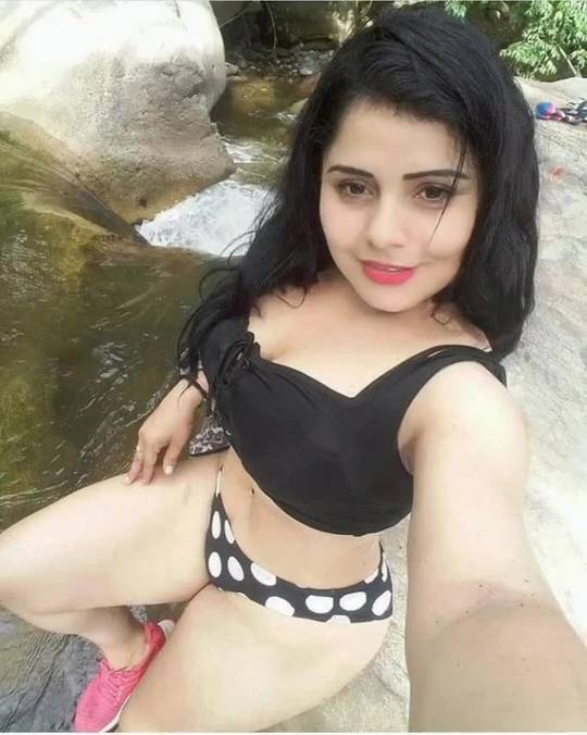 ♥️🔥Desi Cute Attractive Girl 🔥♥️ FULL ALBUM 😍😍👇👇 | Scrolller