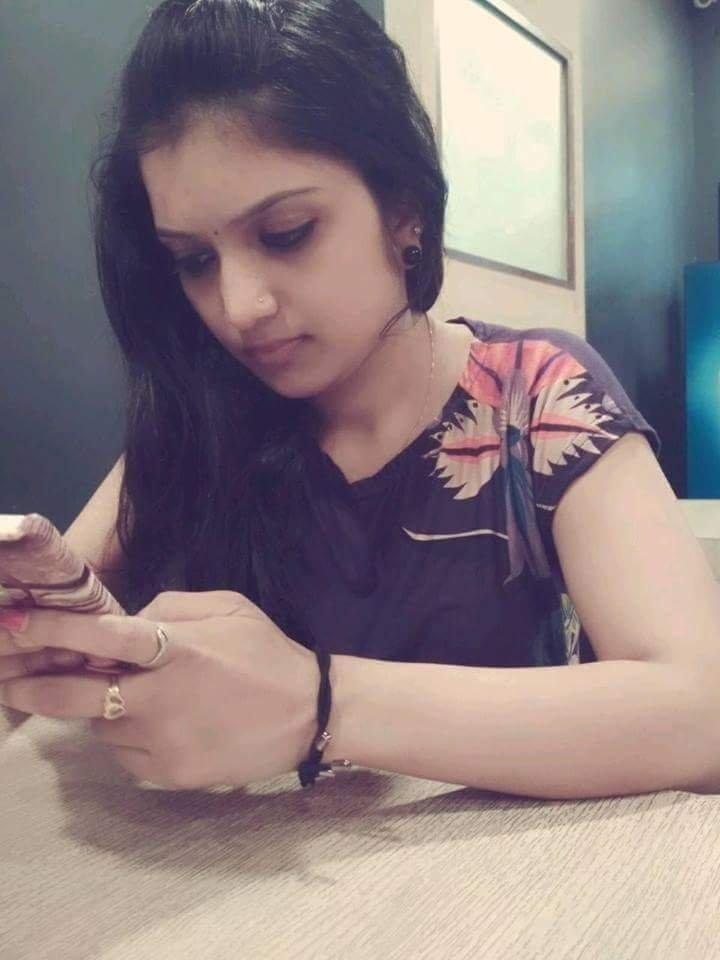 💥desi Private Secretary💥 After Office Boss Force Her For Her 😈 Private Work 🔥 Scrolller