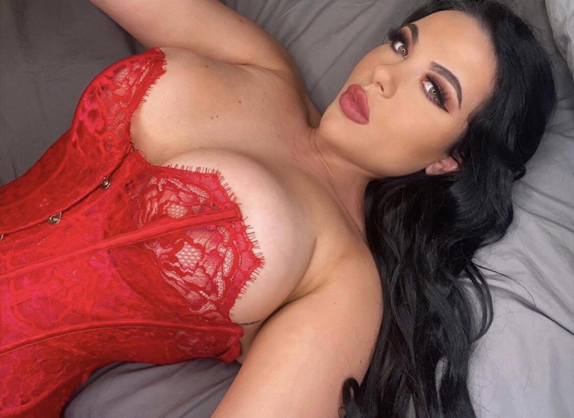 Devil in red | Scrolller