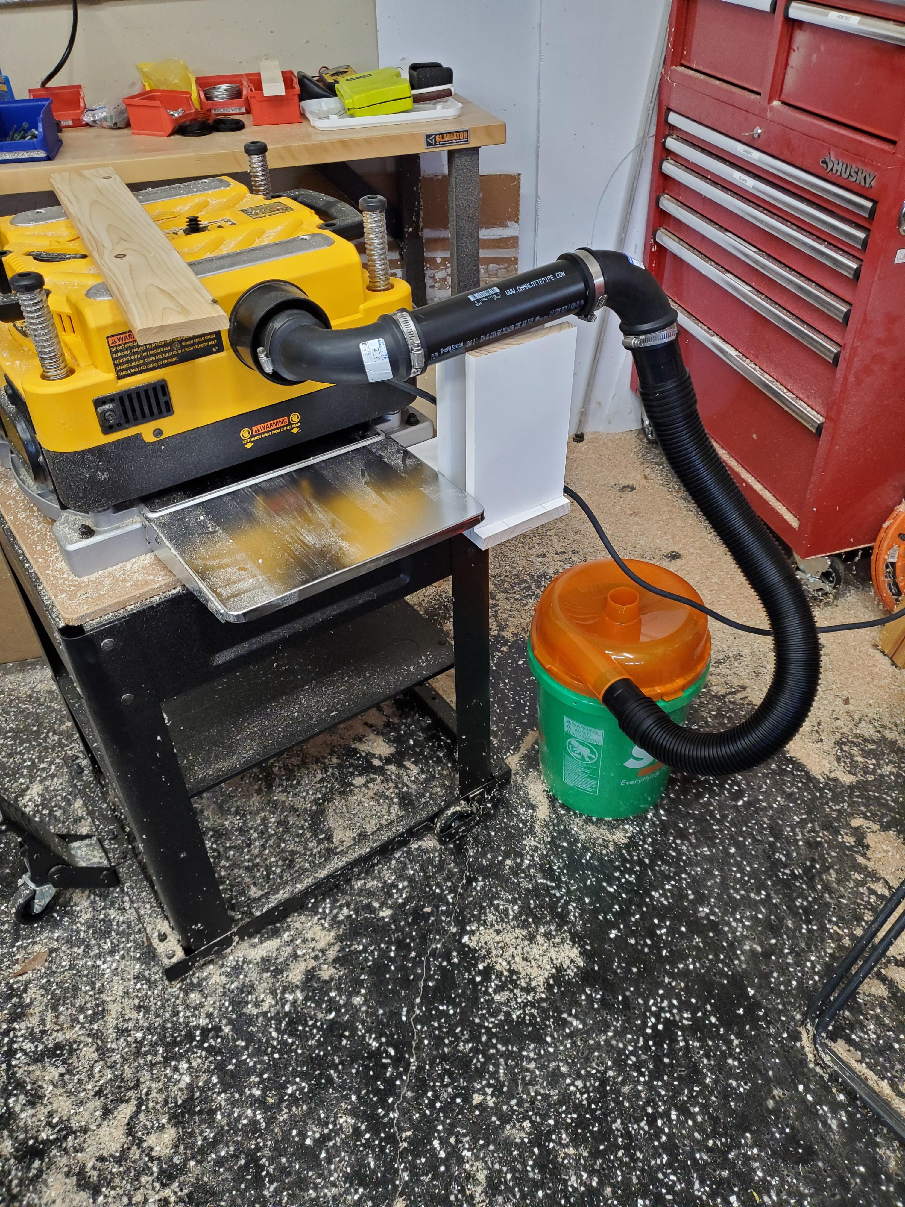 Dewalt 735 chip collection | Scrolller