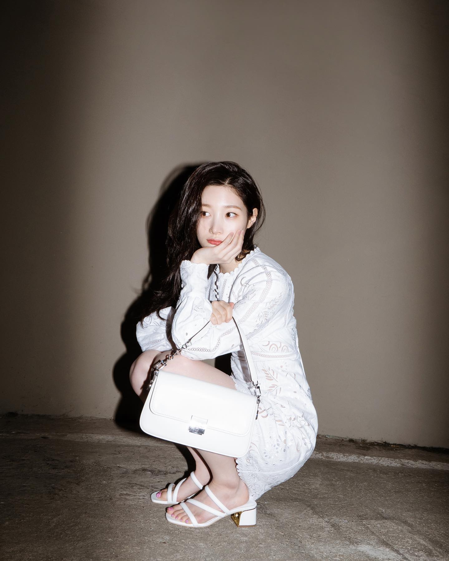 DIA - Chaeyeon | Scrolller