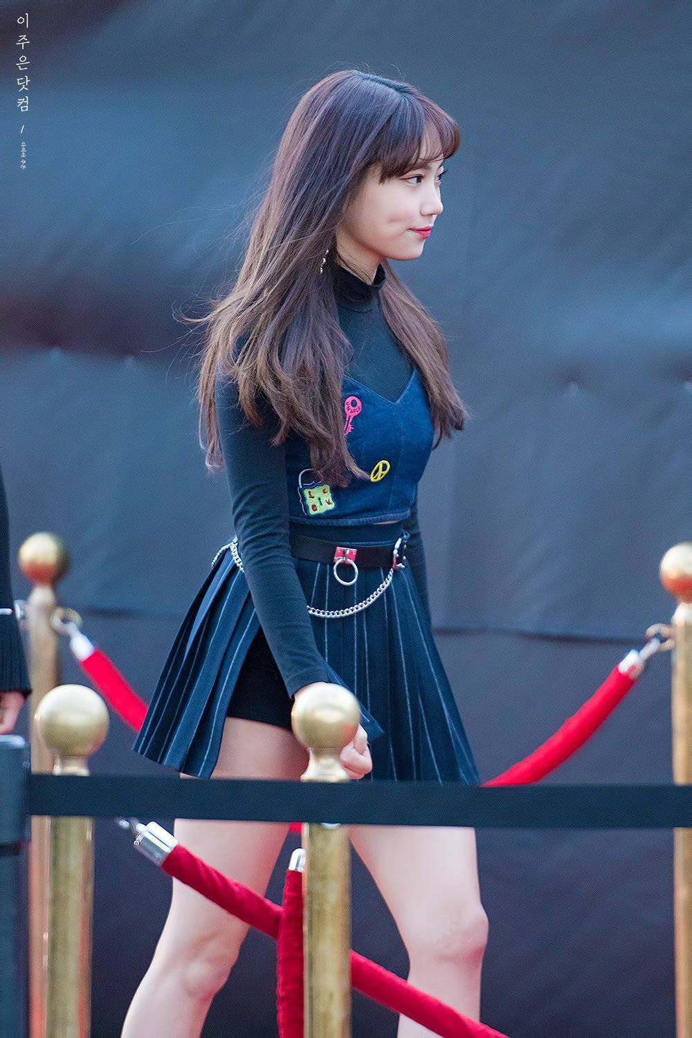 [DIA] Jueun | Scrolller