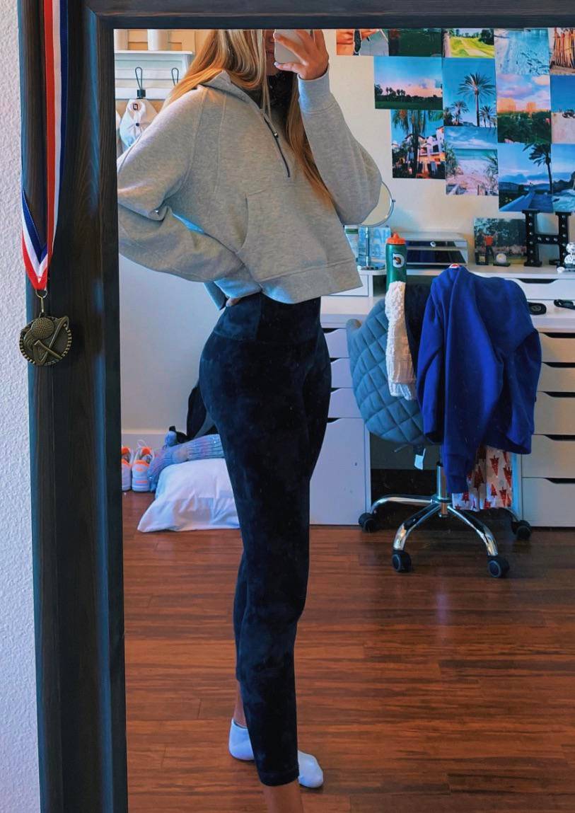 Lululemon | Scrolller