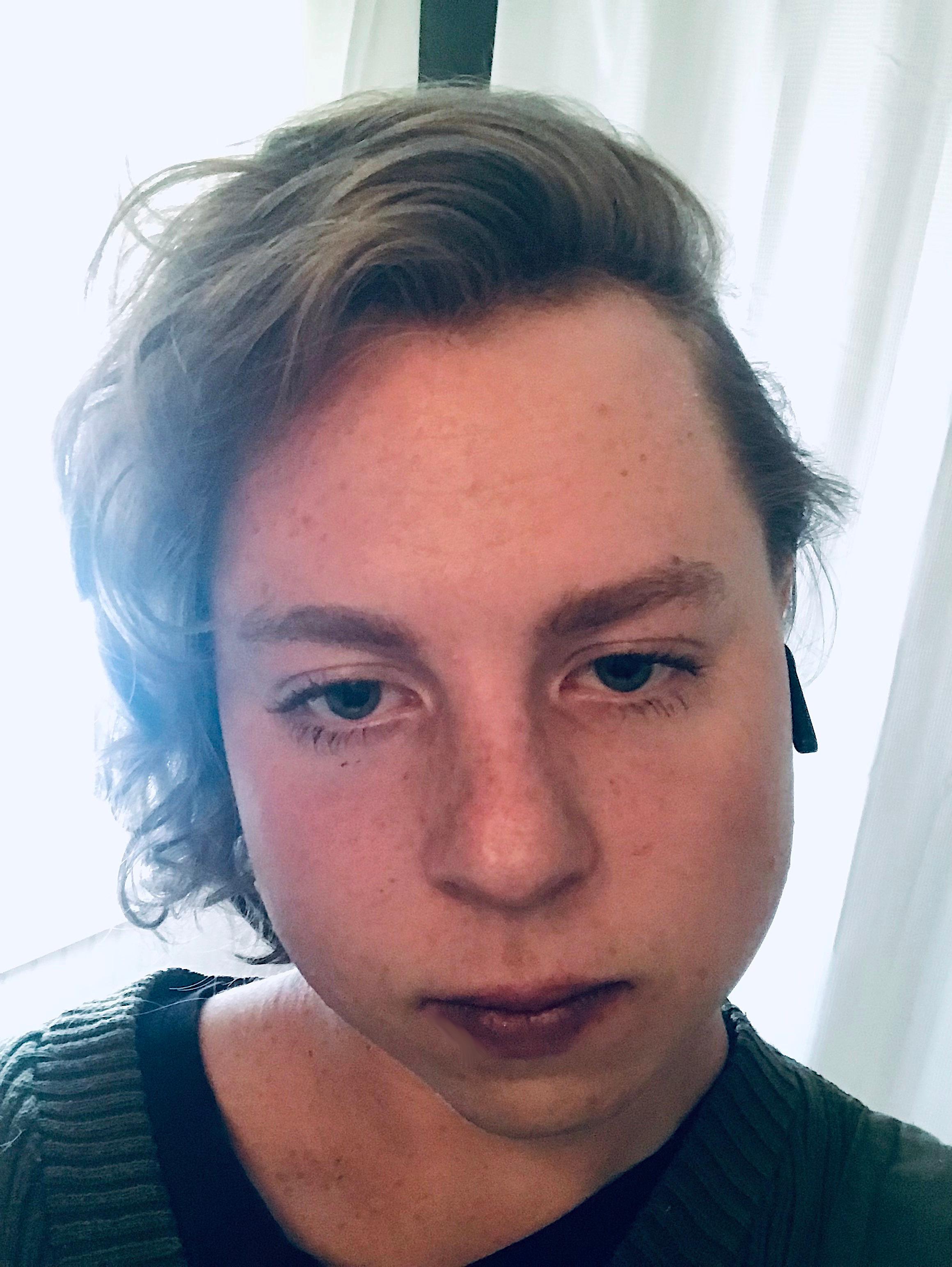 did my makeup for the first time since moving! how do i look? | Scrolller