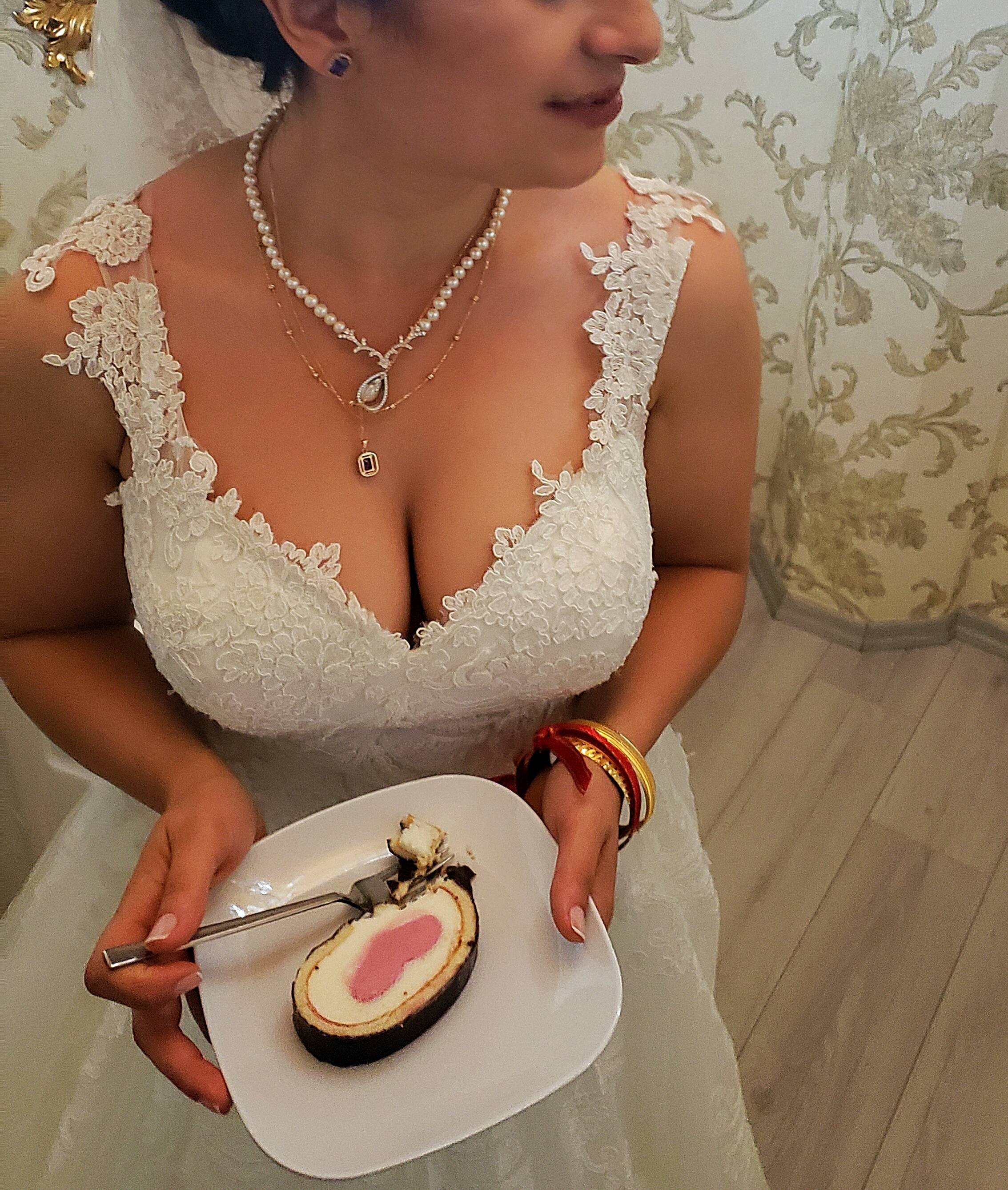 Wifey in her wedding dress, trib? | Scrolller