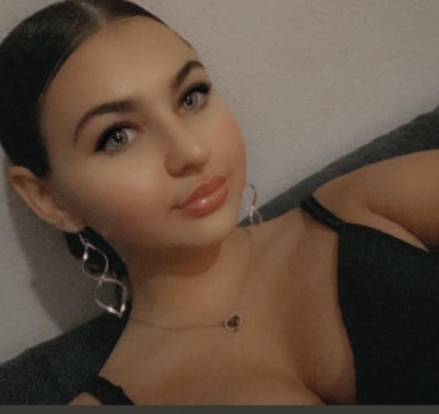 Die Sau ist so geil, diese Titten ein Traum 🍒💧 | Scrolller