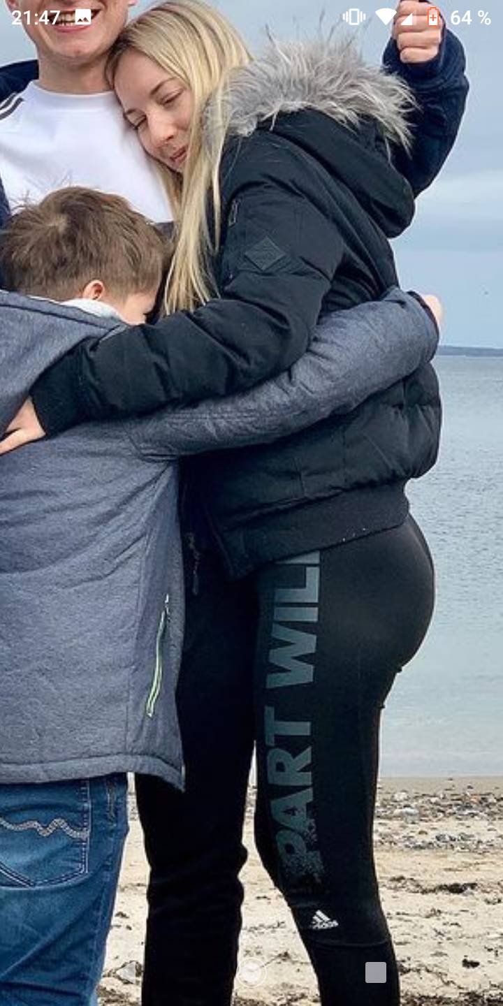 Diese Leggings mit dem Arsch | Scrolller