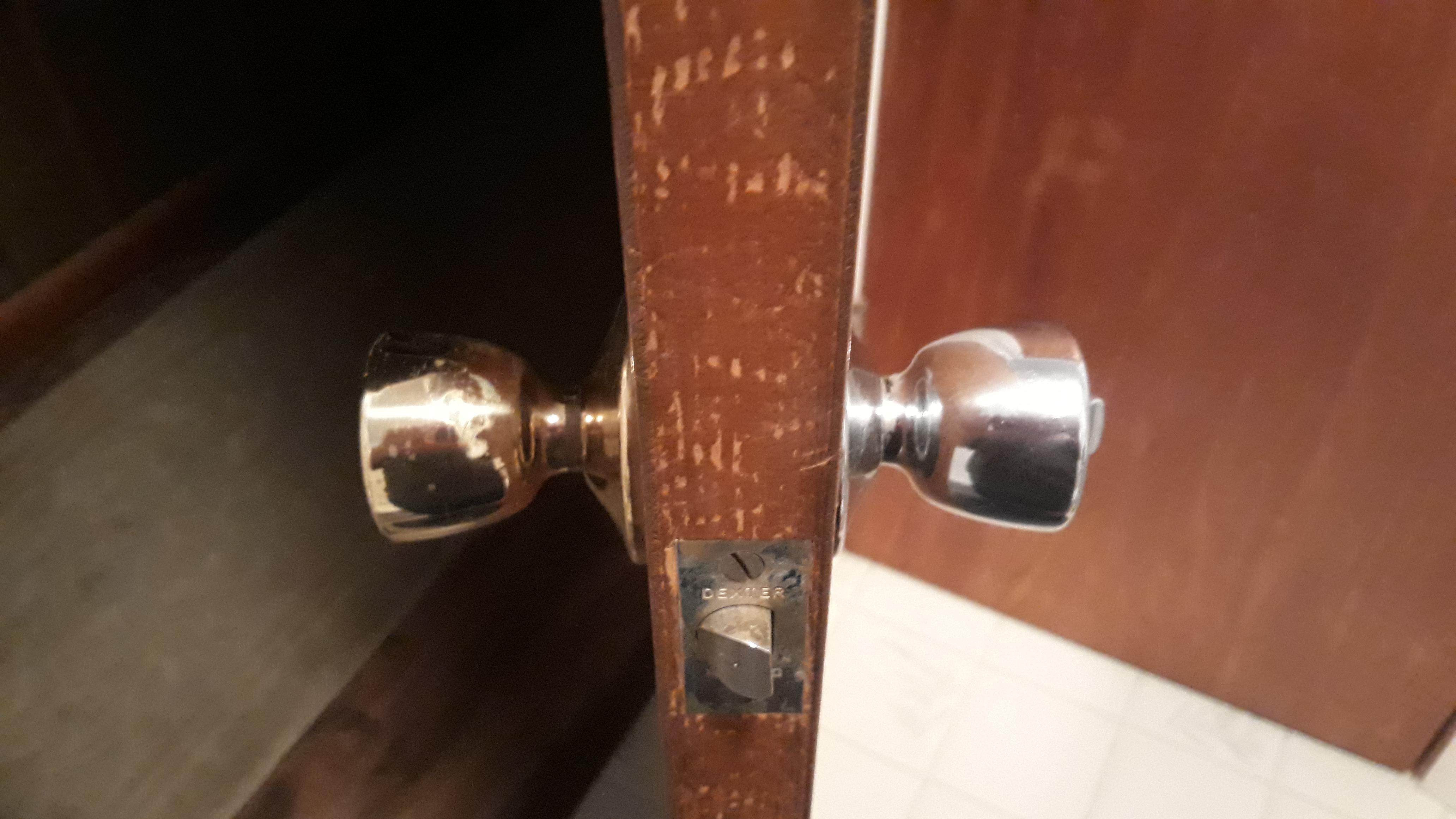 Different knobs? | Scrolller