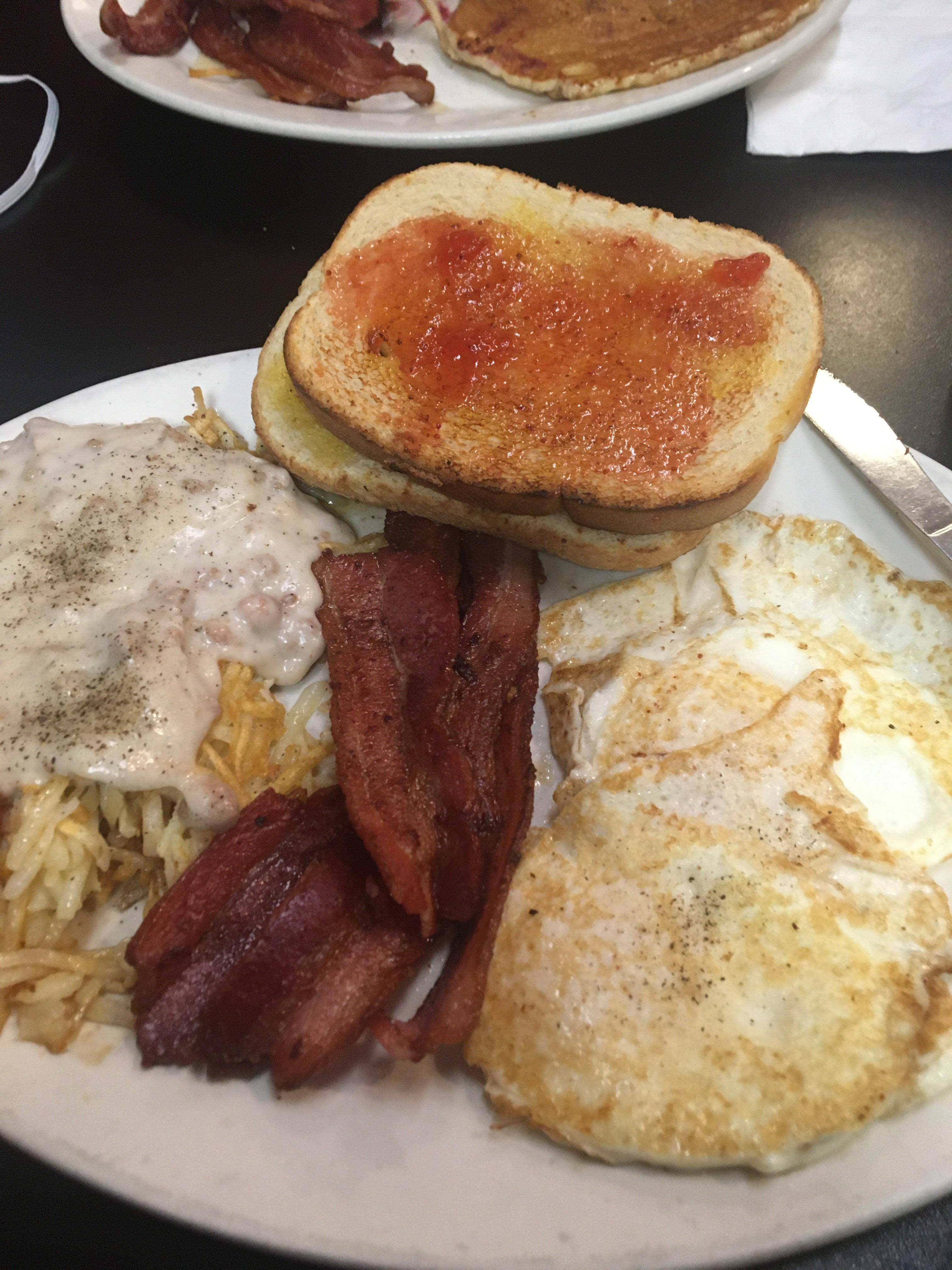 Diner breakfast | Scrolller