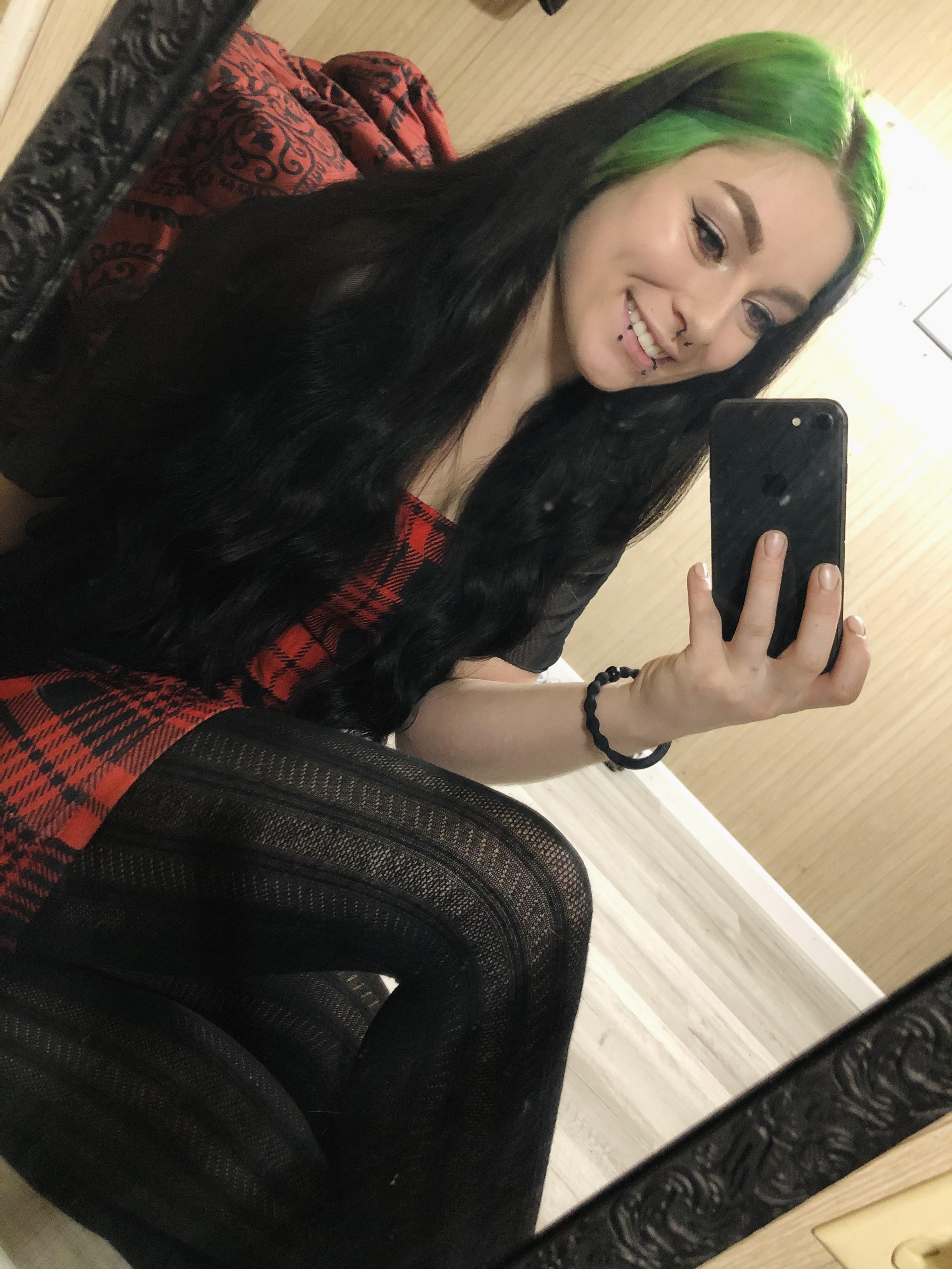 Dirty mirror selfies😁 ️ | Scrolller