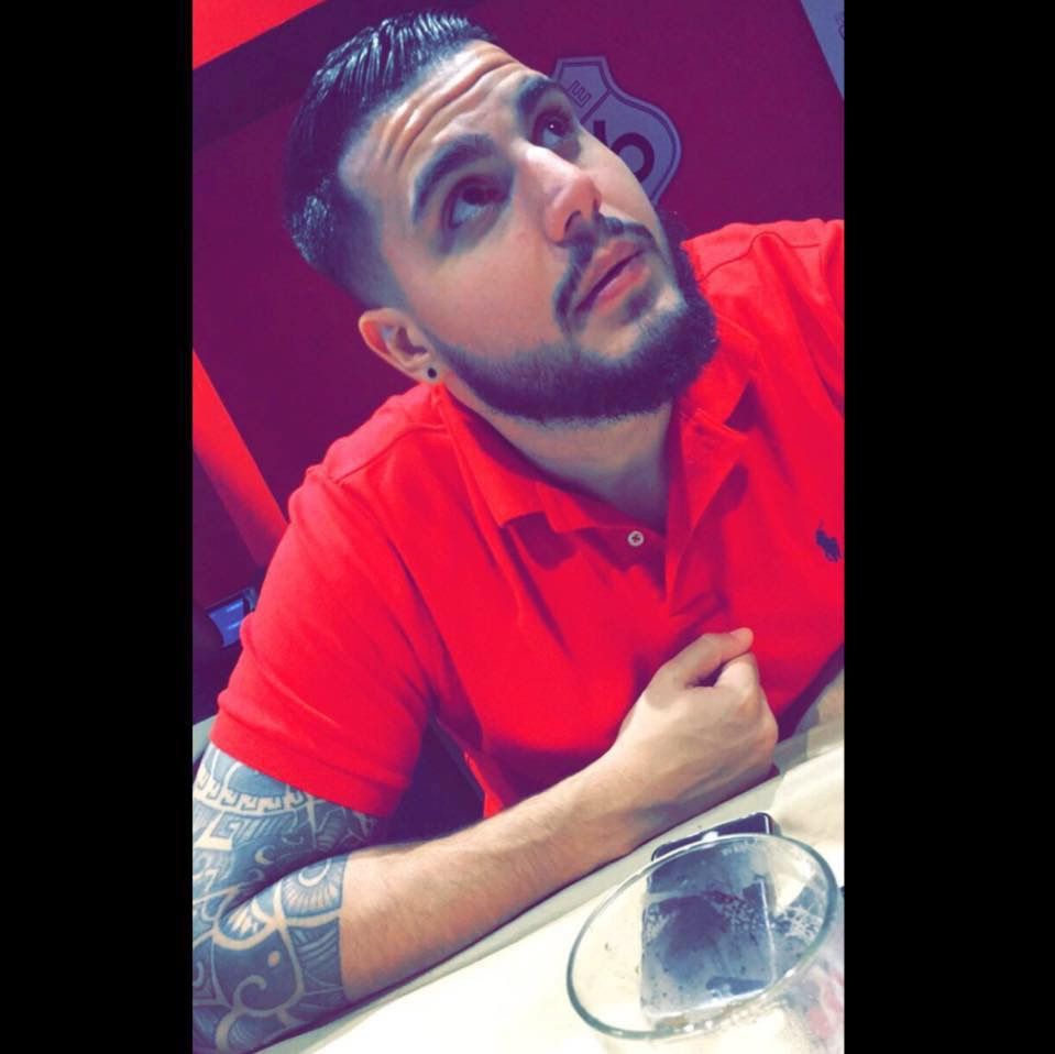 Distracted again | Scrolller