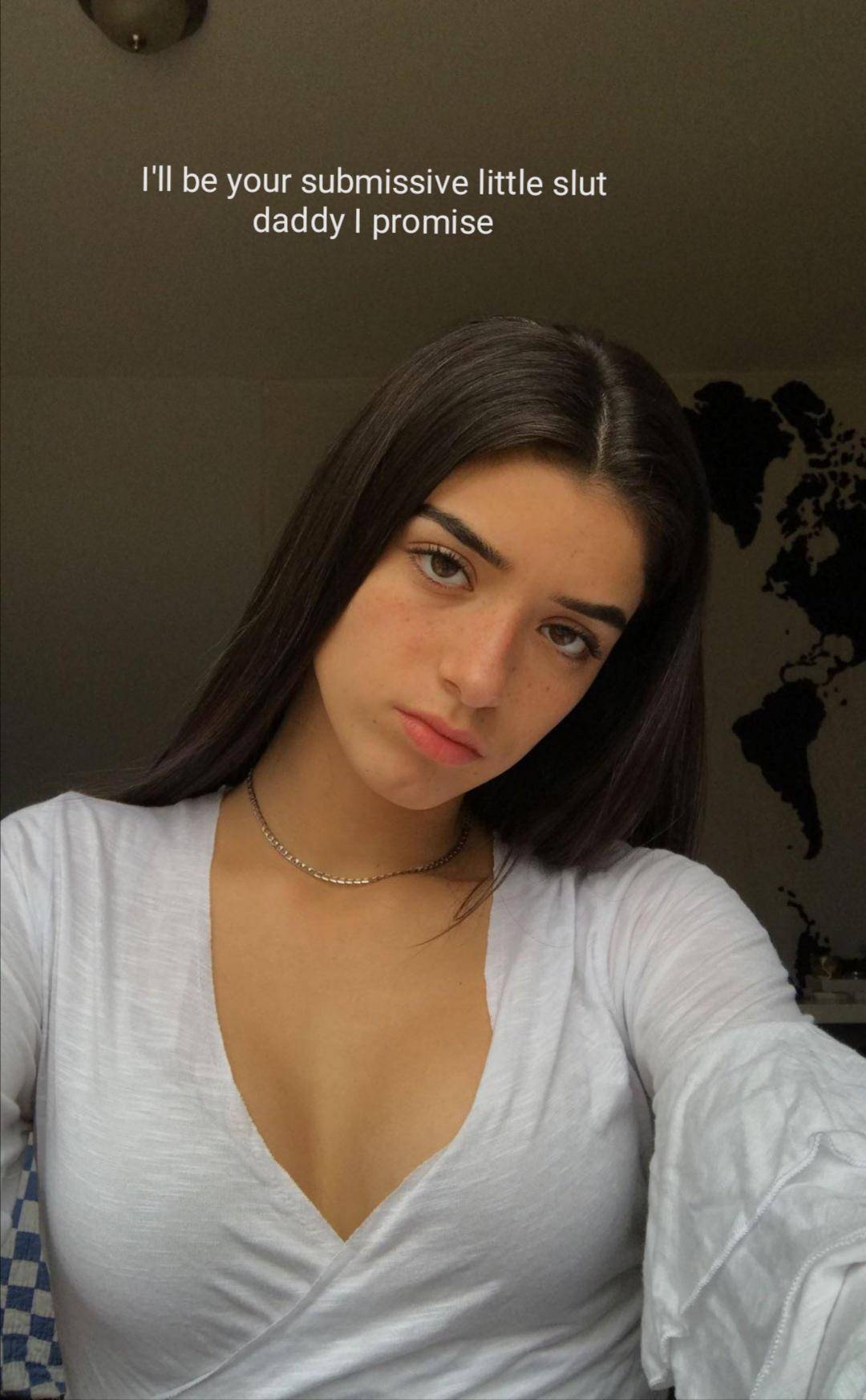 Dixie D'amelio | Scrolller