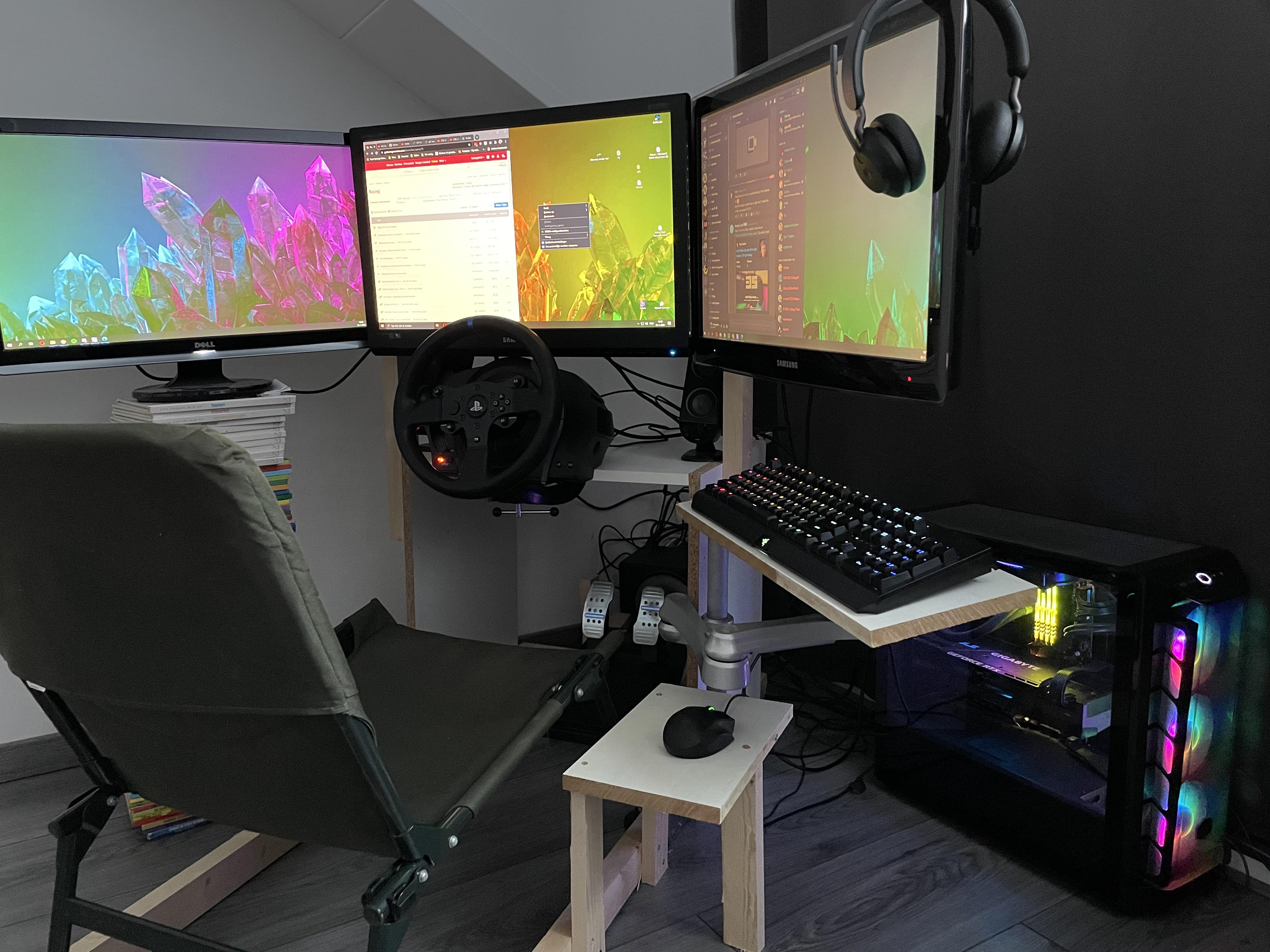 DIY temp rig. Got all the wood and screens i had, and viola. Now wating on my 8020 😎 | Scrolller