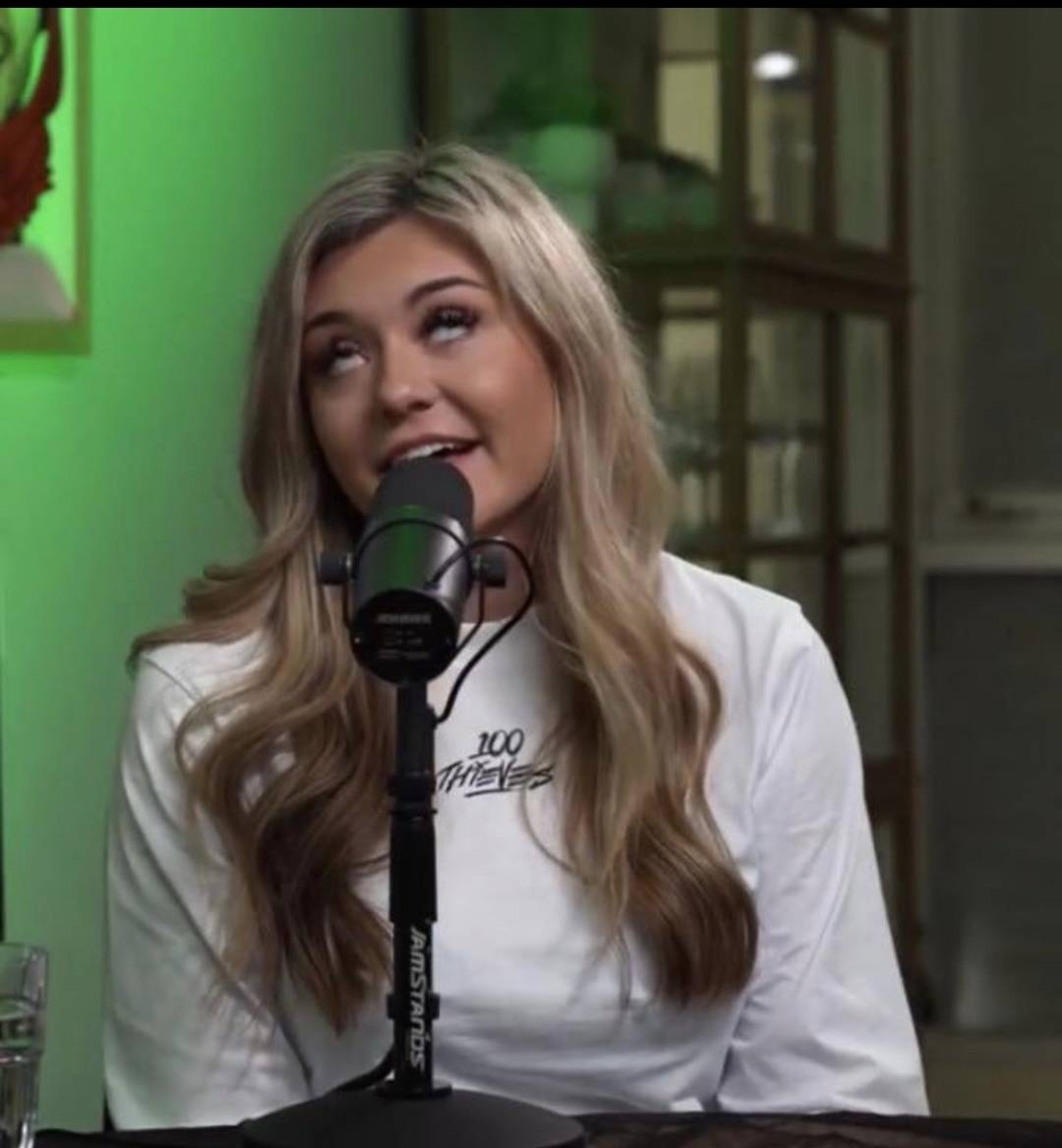 Dm to talk about brooke and sym | Scrolller