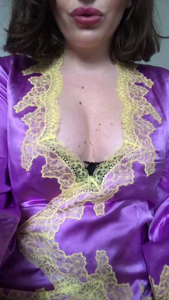 Do I turn you on?! | Scrolller