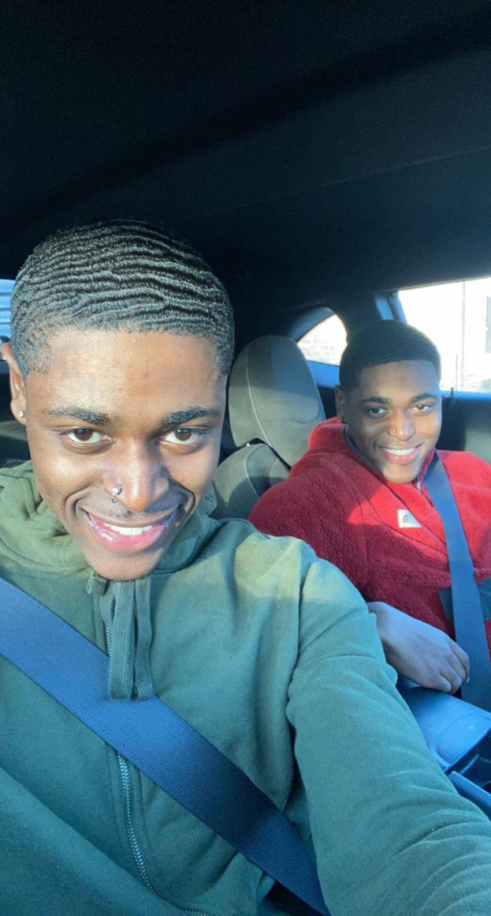 Do we look alike? | Scrolller