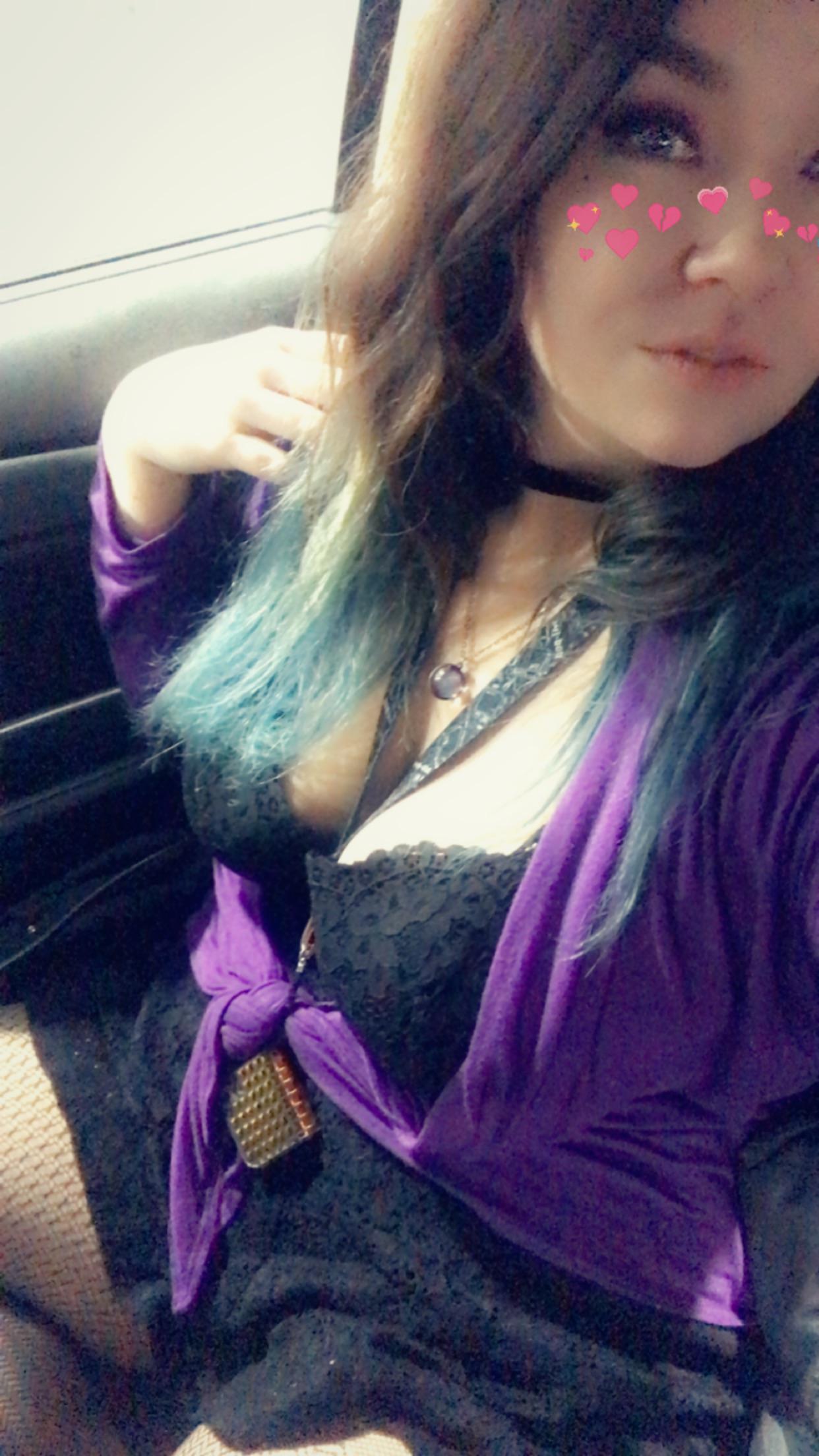 Do you like alternative girls? 😉 | Scrolller